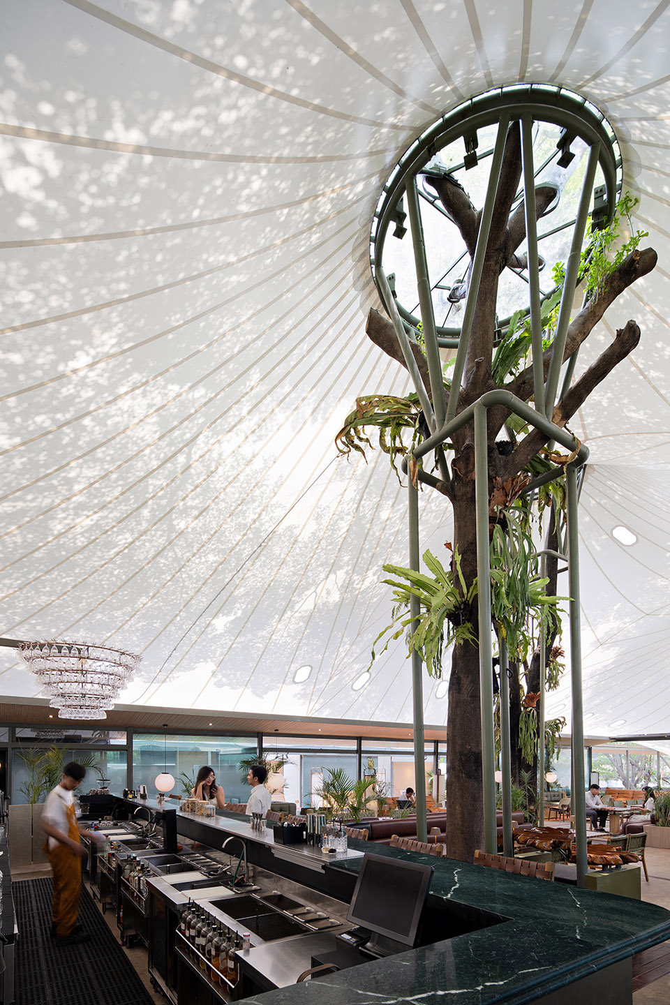 Stalk Tree-hugger Bar by RAD+ar - 谷德设计网