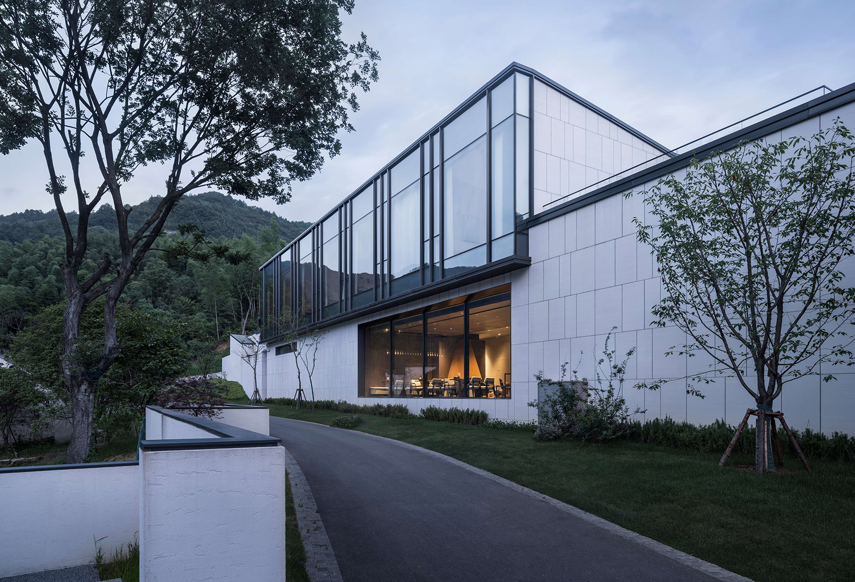 Ten Yards Hotel by City-Town Architects - 谷德设计网