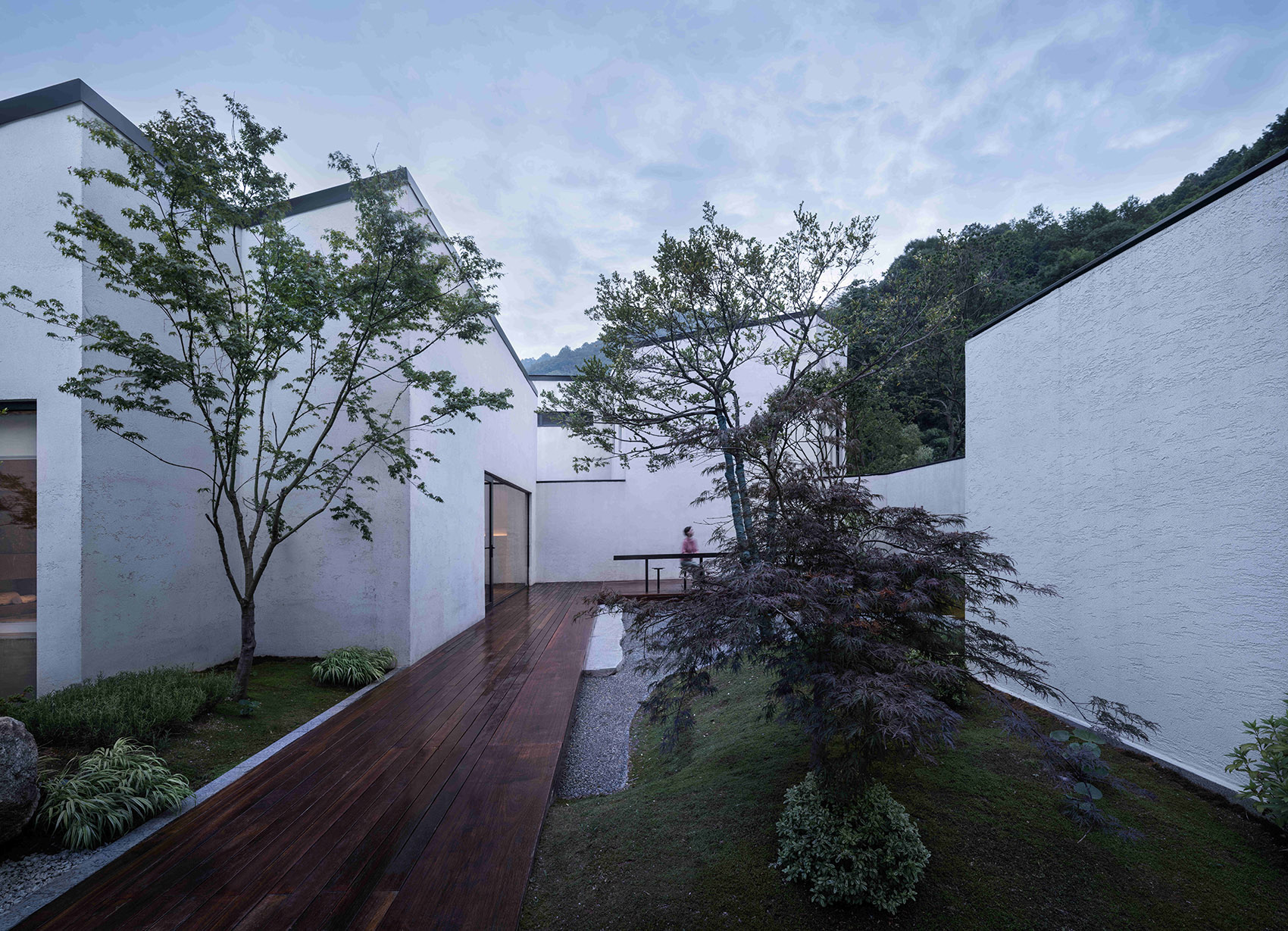 Ten Yards Hotel by City-Town Architects - 谷德设计网