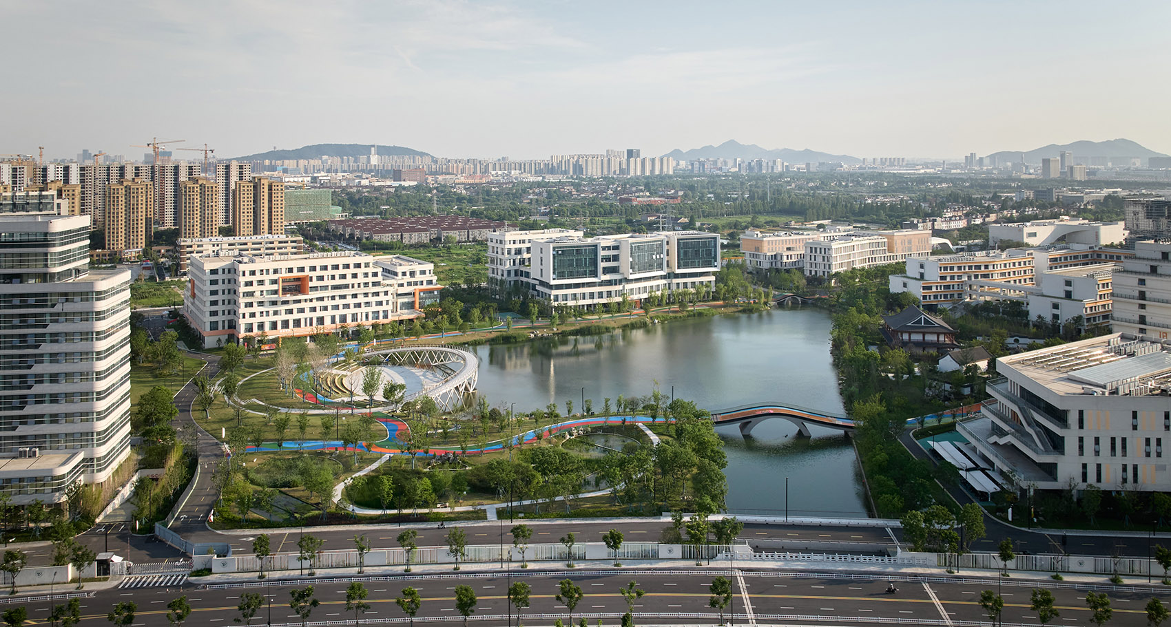 Zhejiang Sci-Tech University School of Fashion Library Building by Chinacuc - 谷德设计网