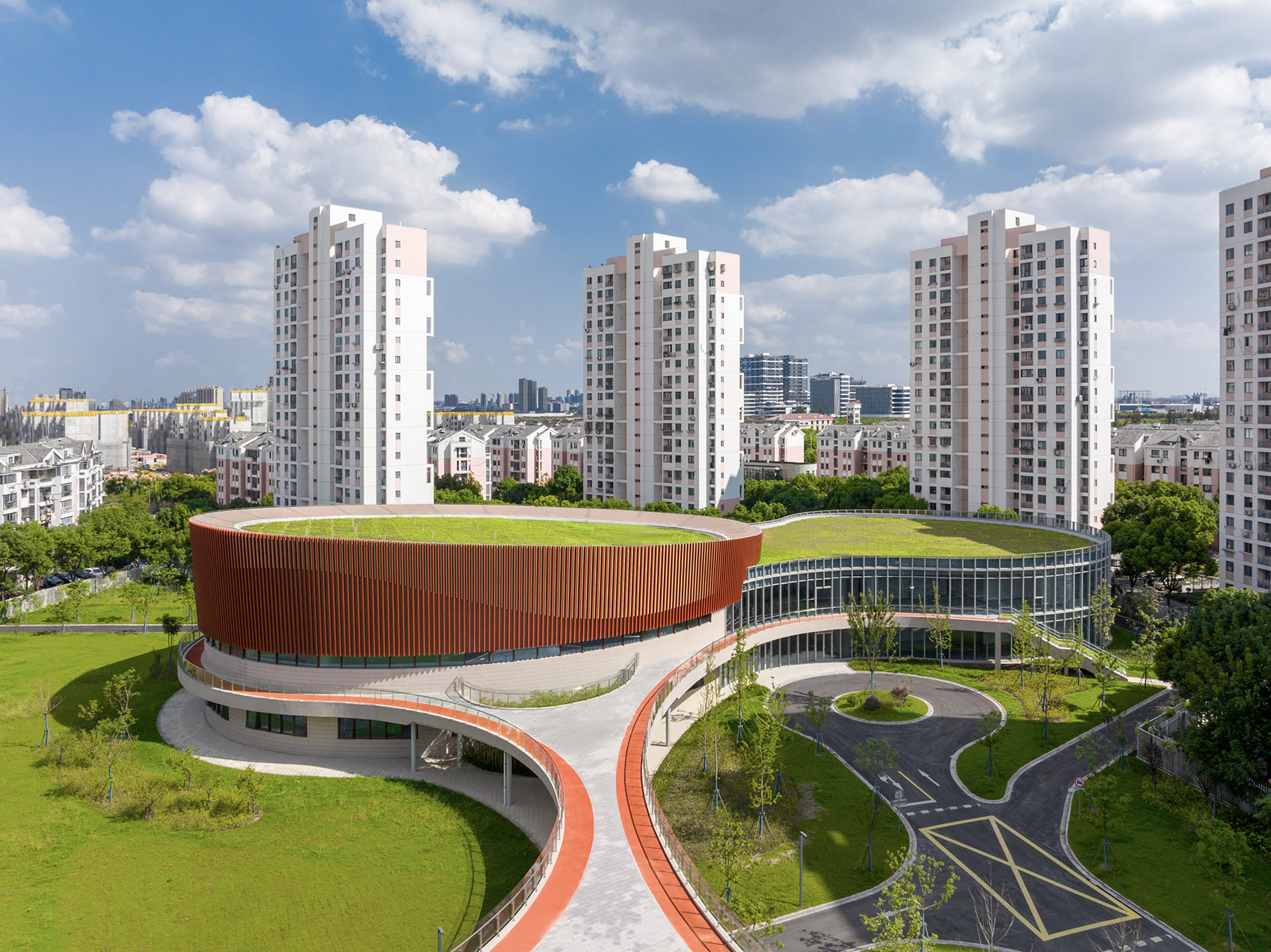 Shanghai Sanlin Yide Community Culture and Sports Center by SUNYAT ...