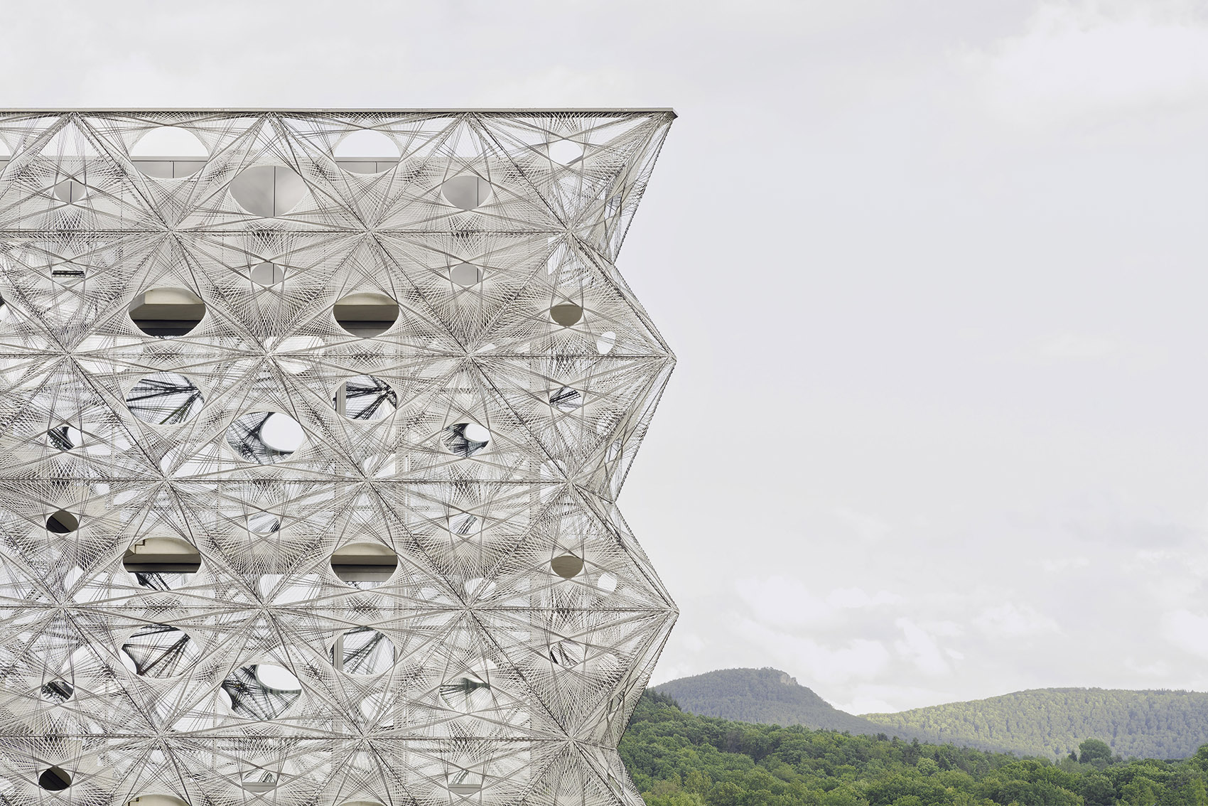 Texoversum Innovation Center by allmannwappner - 谷德设计网