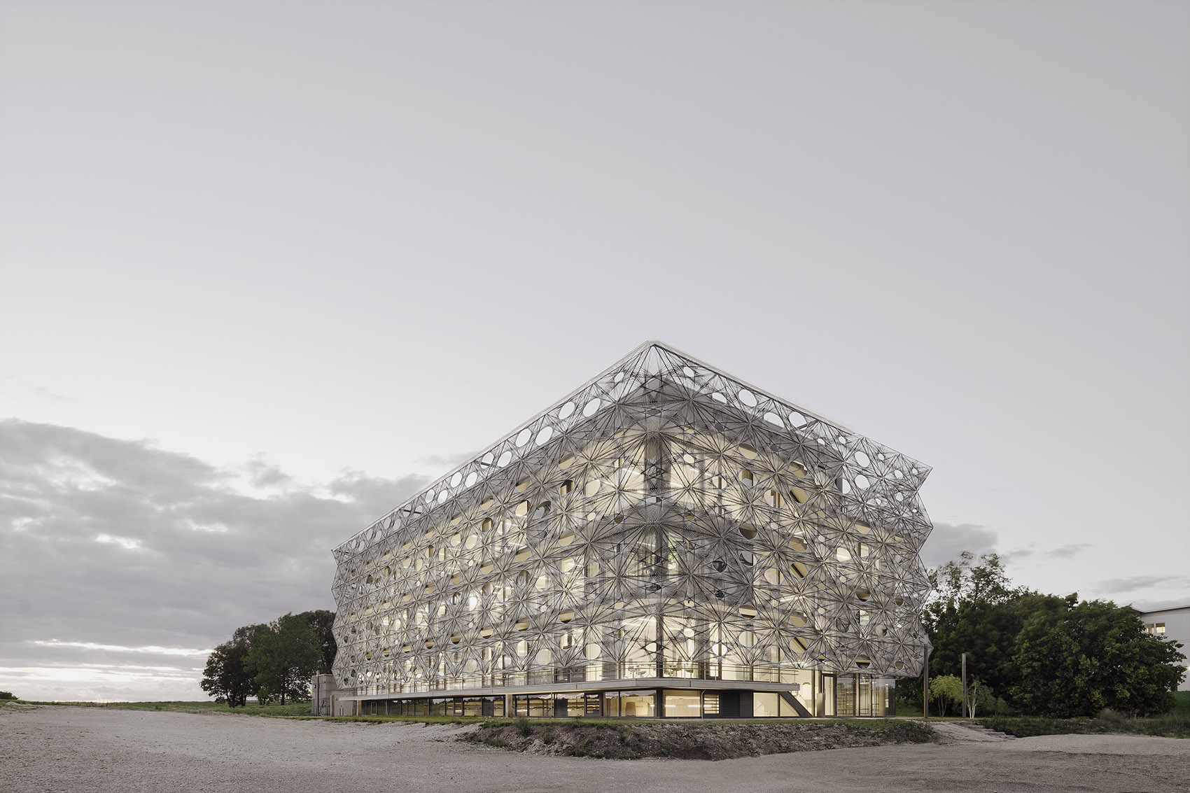 Texoversum Innovation Center by allmannwappner - 谷德设计网