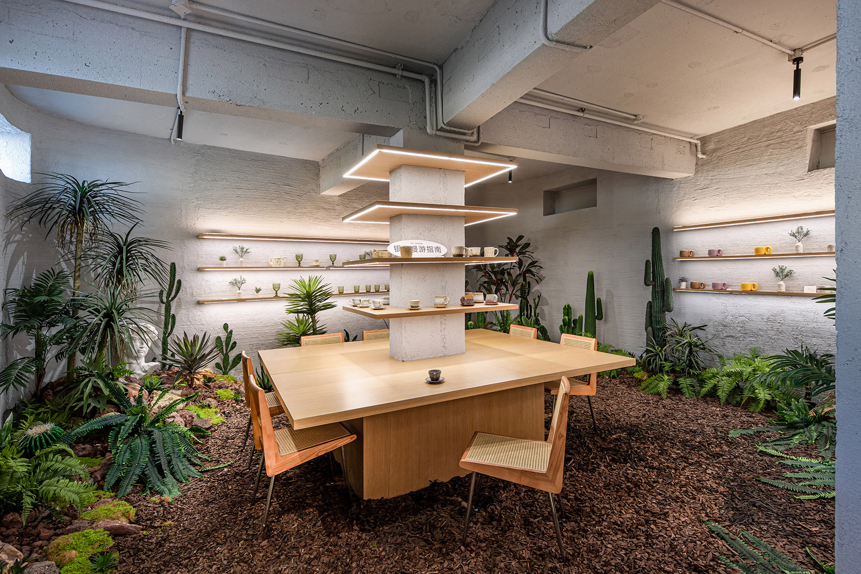 Book Inside, Book Outside by Displacement Architecture Design - 谷德设计网