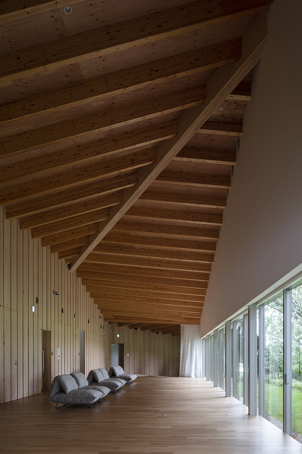 KANEKA Wellness Center by Kengo Kuma and Associates - 谷德设计网