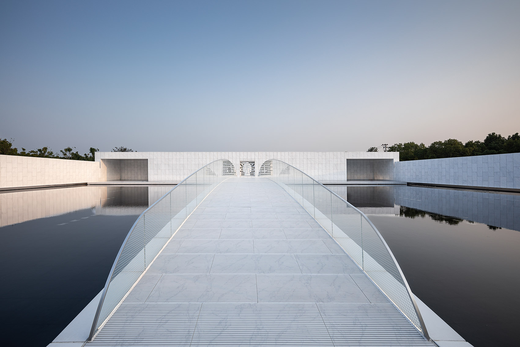 Yanzi Memorial Hall by Architectural Design and Research Institution of ...