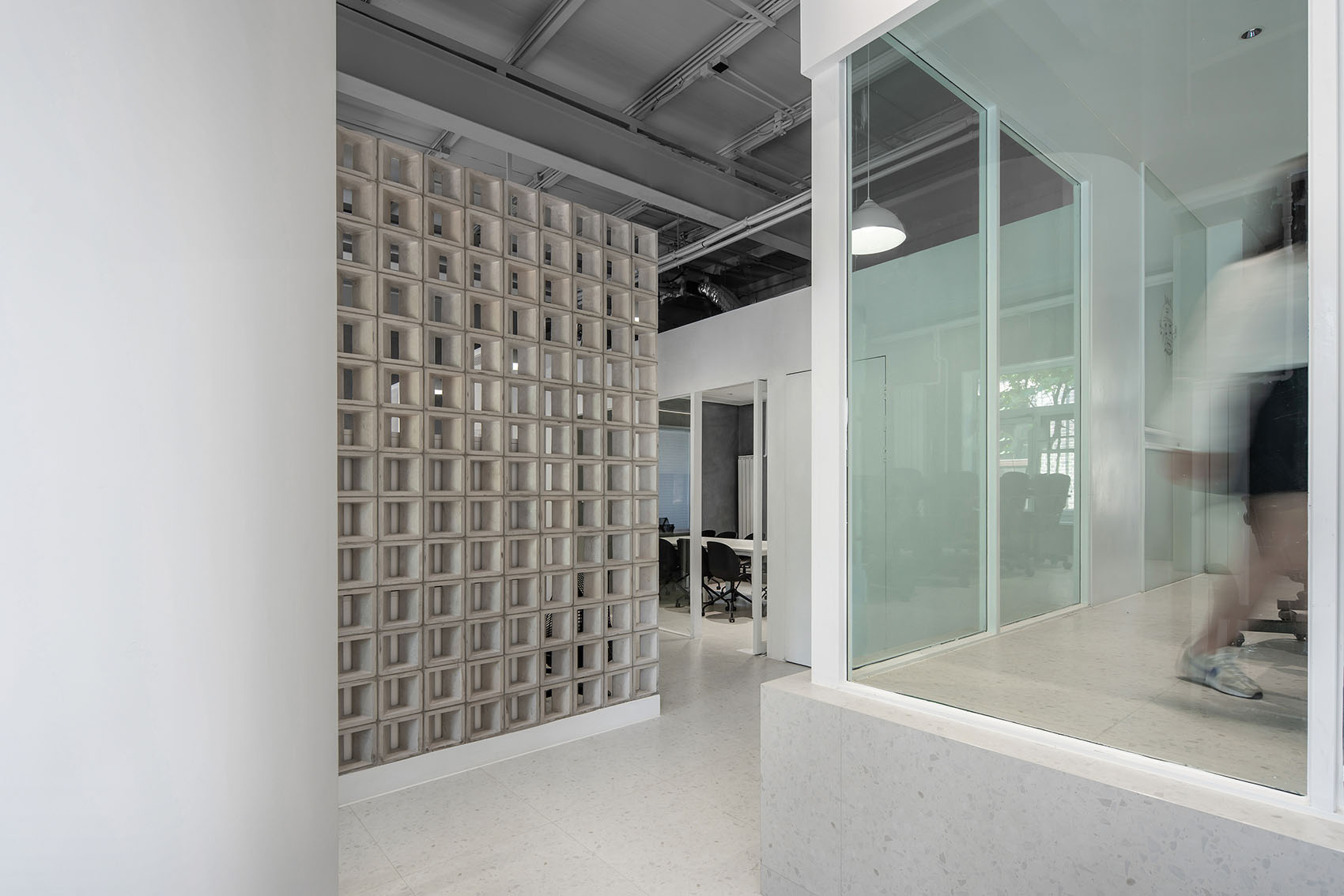 WMY Workplace Interior Design by Within Beyond Studio - 谷德设计网