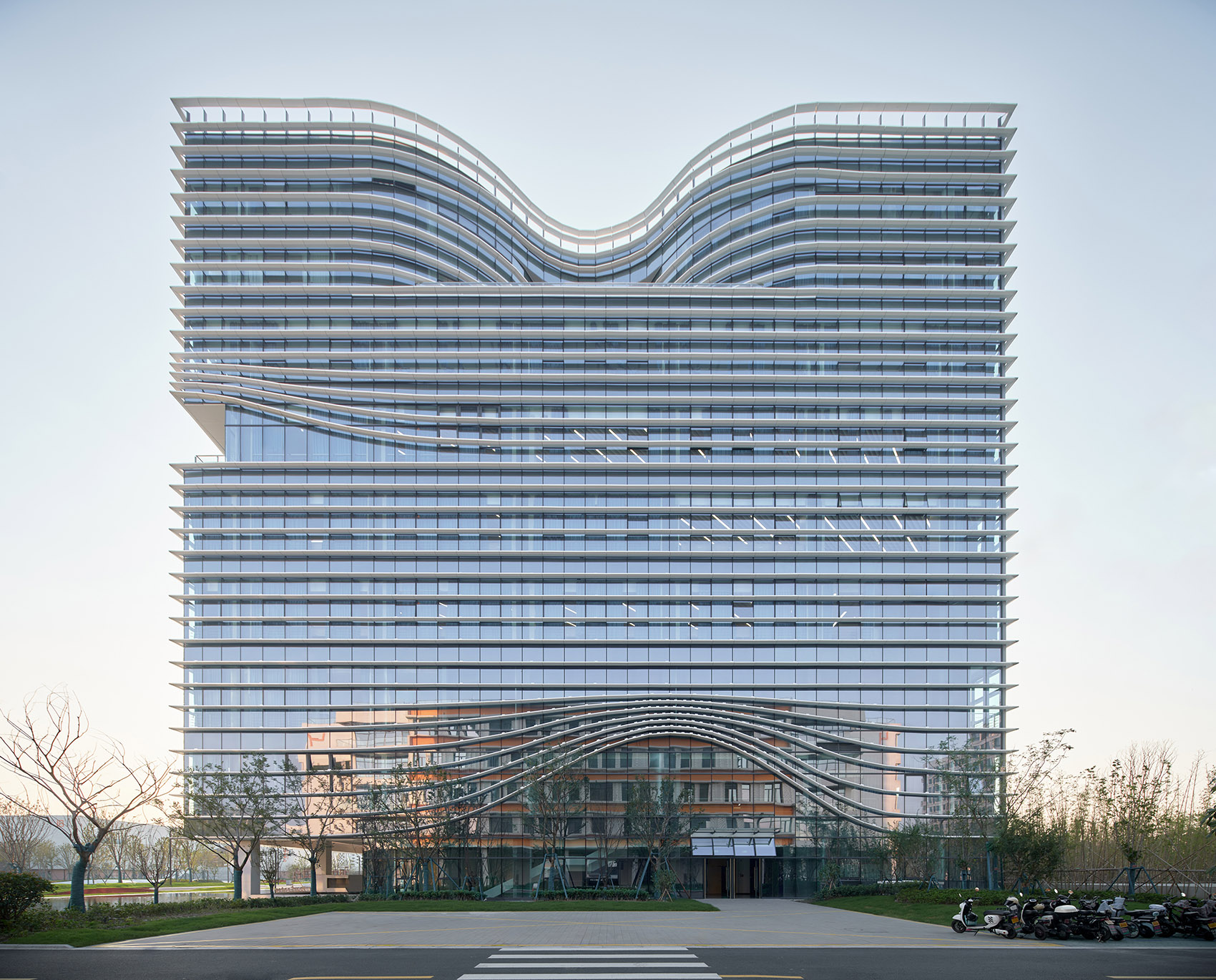 Zhejiang Sci-Tech University School of Fashion Library Building by Chinacuc - 谷德设计网