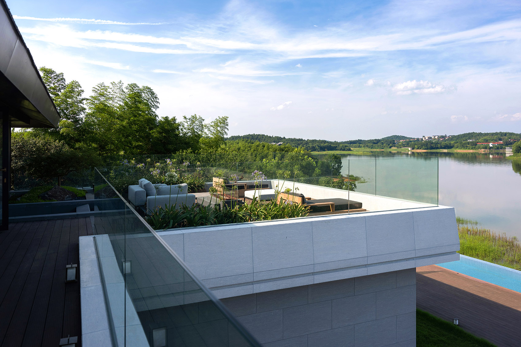 FU VALLEY – Yinshi Resort Hotel by Tianmu Lake, China by Nanjing Jinshi ...