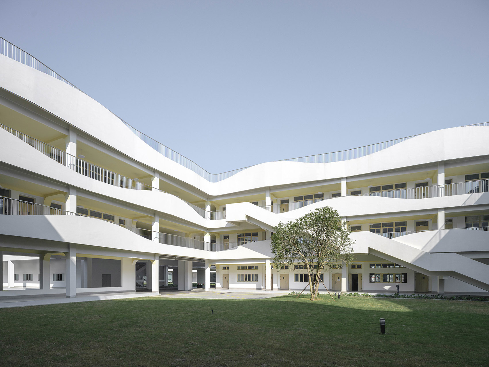 Ningbo Gulin Vocational High School by ARCHIS Design Studio - 谷德设计网