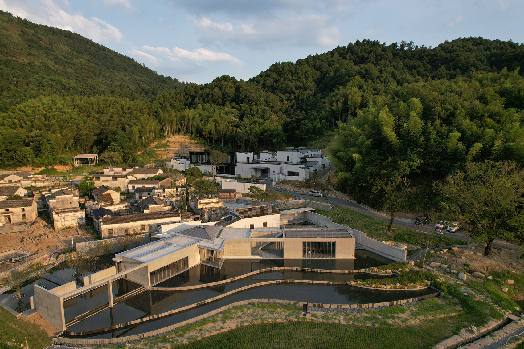 Ten Yards Hotel by City-Town Architects - 谷德设计网