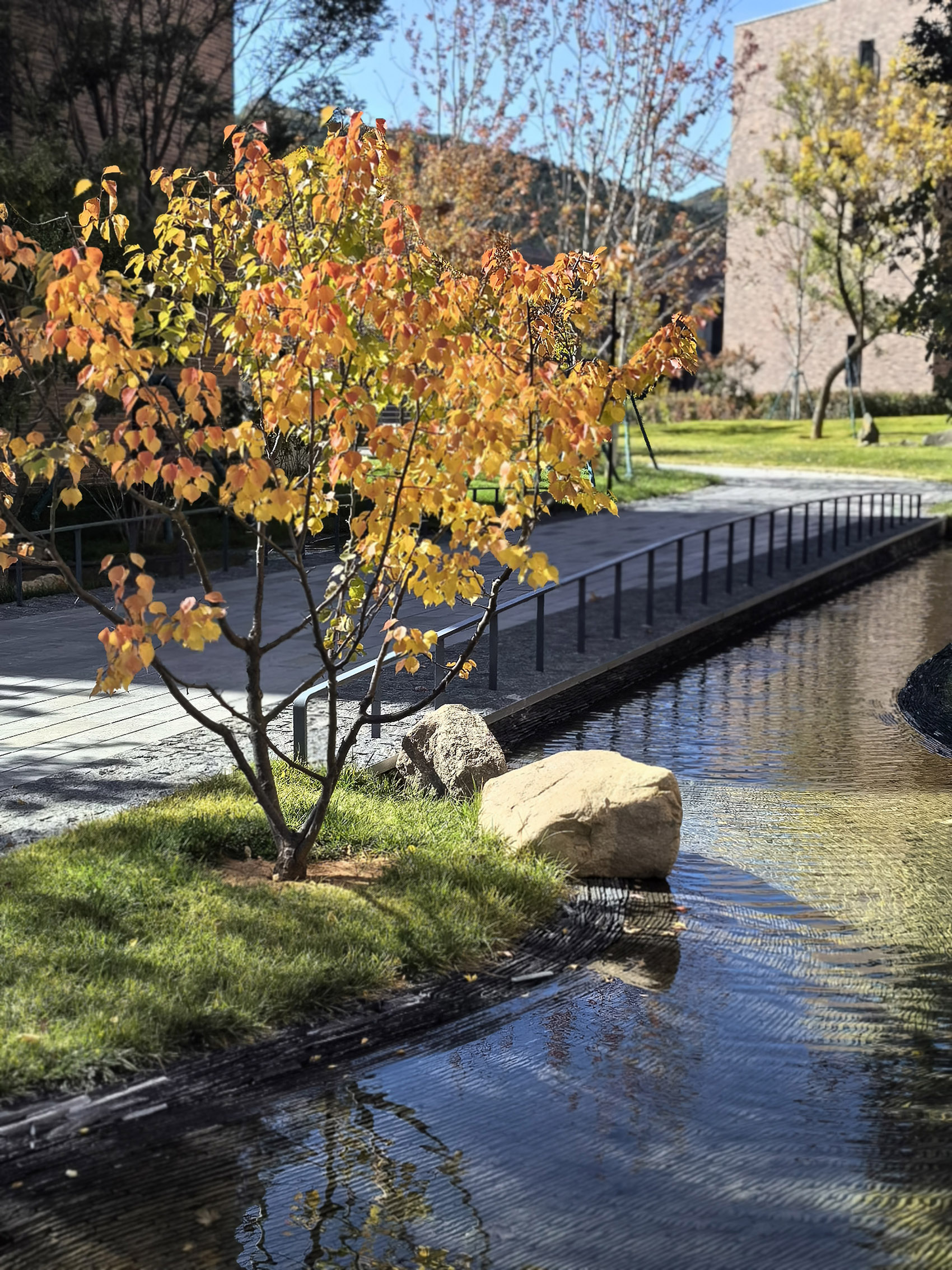 Aranya Jinshanling Shanjing LOFT Landscape Design, China by Z’scape - 谷德设计网