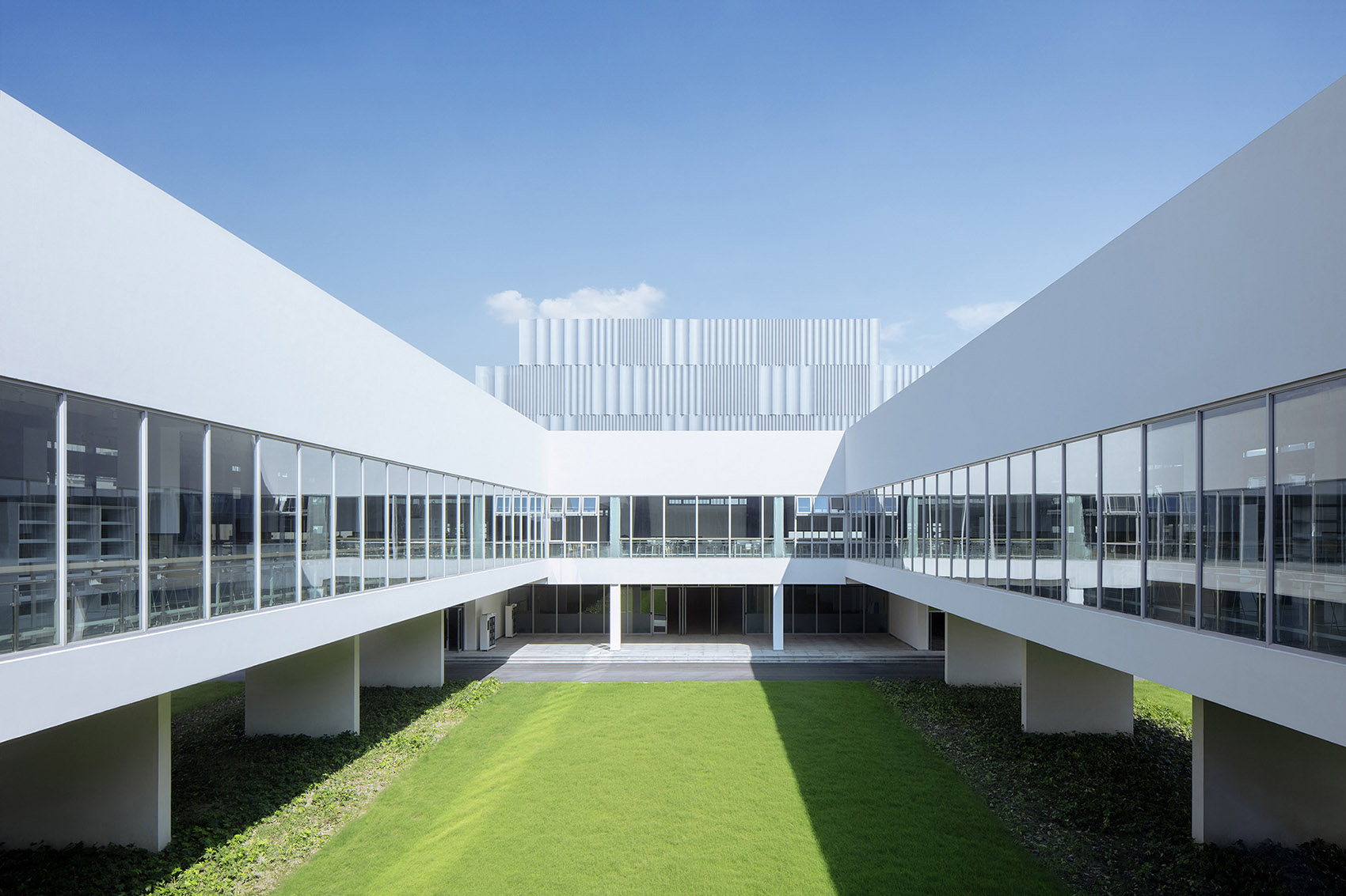 Ningbo Gulin Vocational High School by ARCHIS Design Studio - 谷德设计网