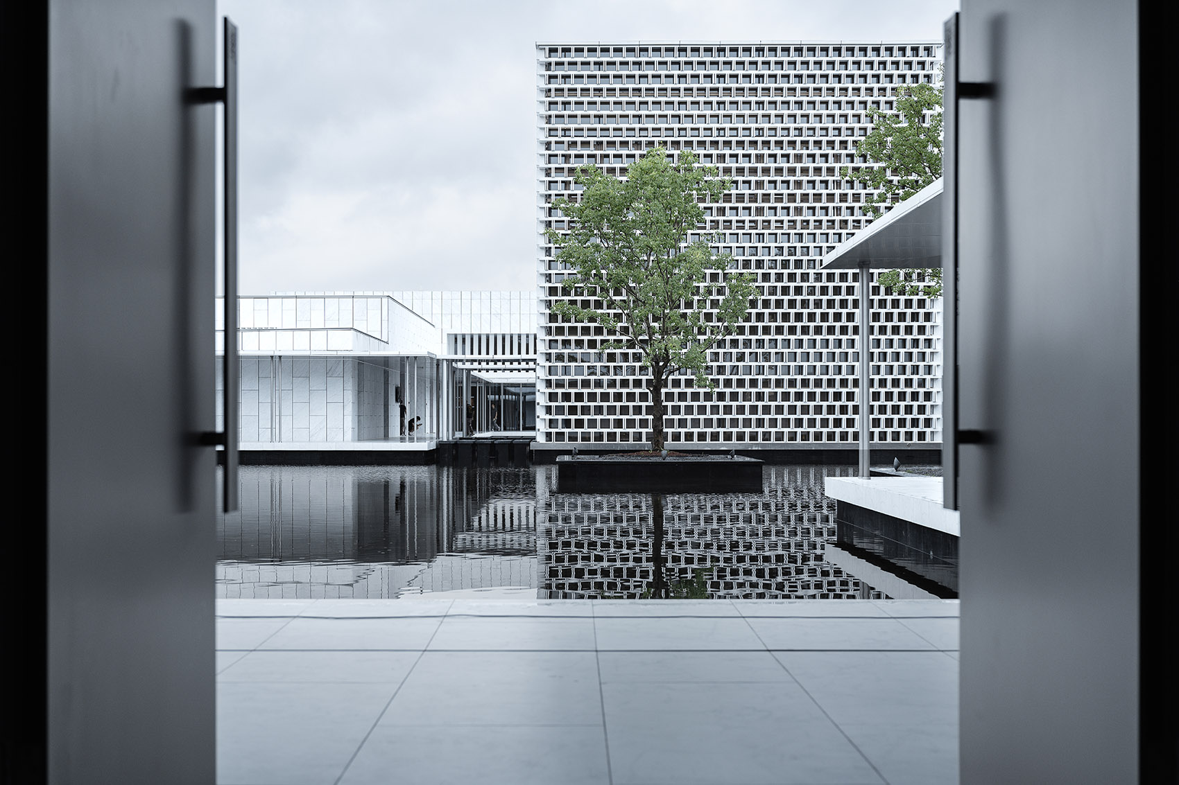 Yanzi Memorial Hall by Architectural Design and Research Institution of ...