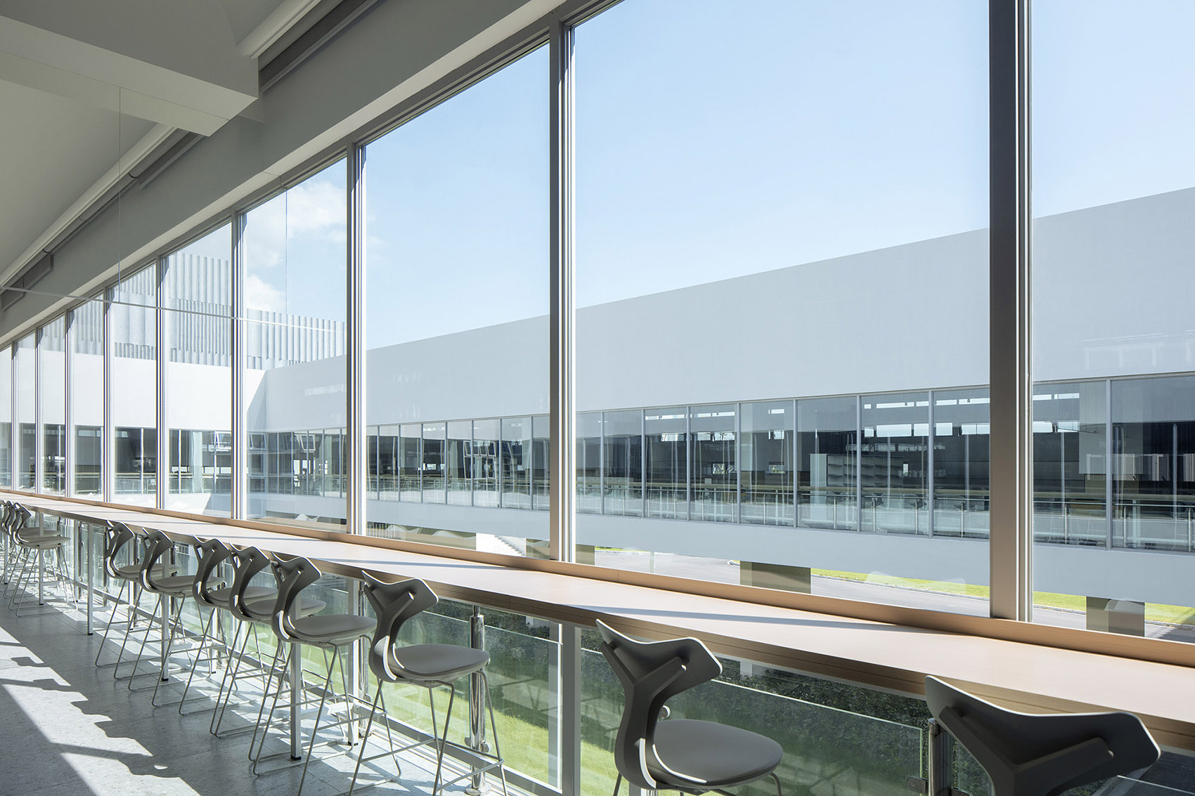 Ningbo Gulin Vocational High School by ARCHIS Design Studio - 谷德设计网