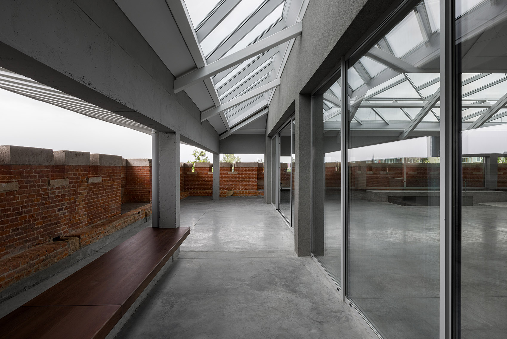 Square tower of the Lviv Citadel by Architecture Studio Symmetry - 谷德设计网