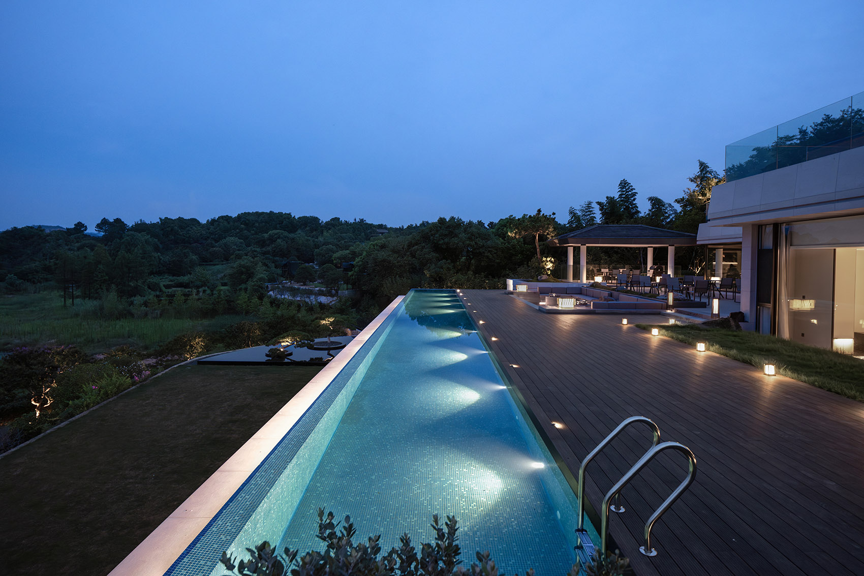 FU VALLEY – Yinshi Resort Hotel by Tianmu Lake, China by Nanjing Jinshi ...