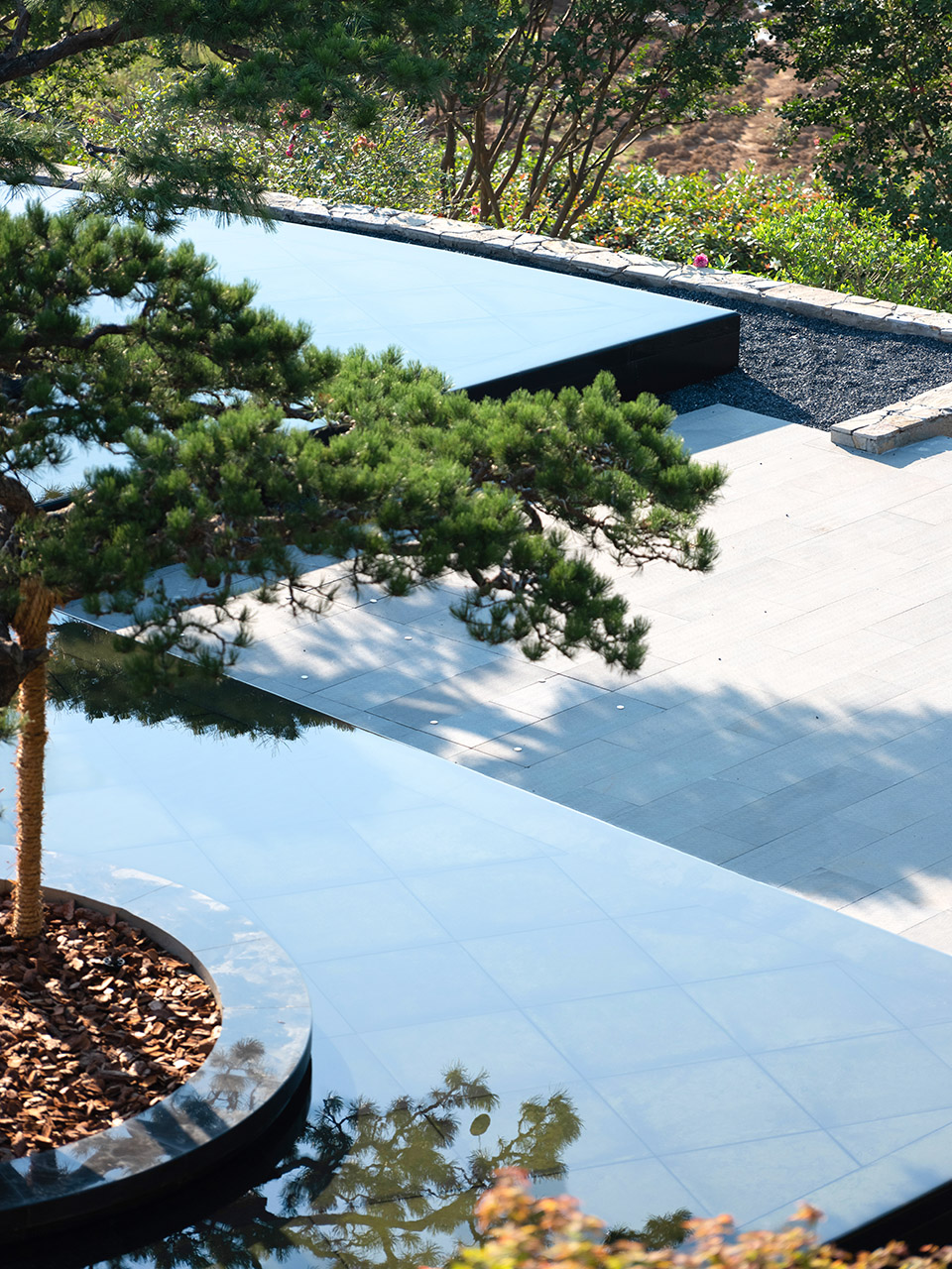FU VALLEY – Yinshi Resort Hotel by Tianmu Lake, China by Nanjing Jinshi ...