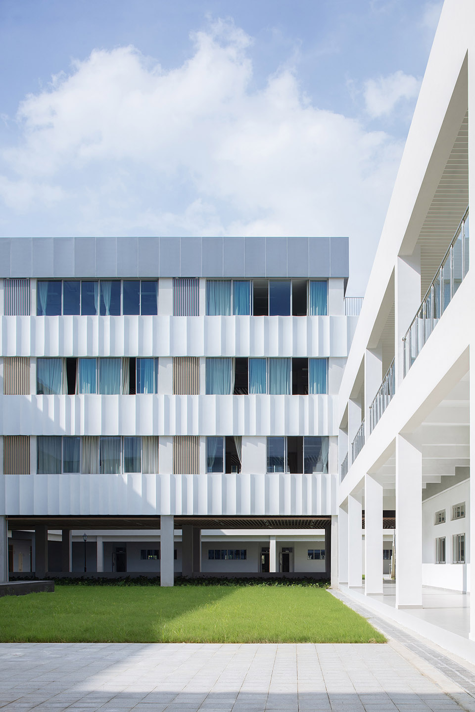 Ningbo Gulin Vocational High School by ARCHIS Design Studio - 谷德设计网