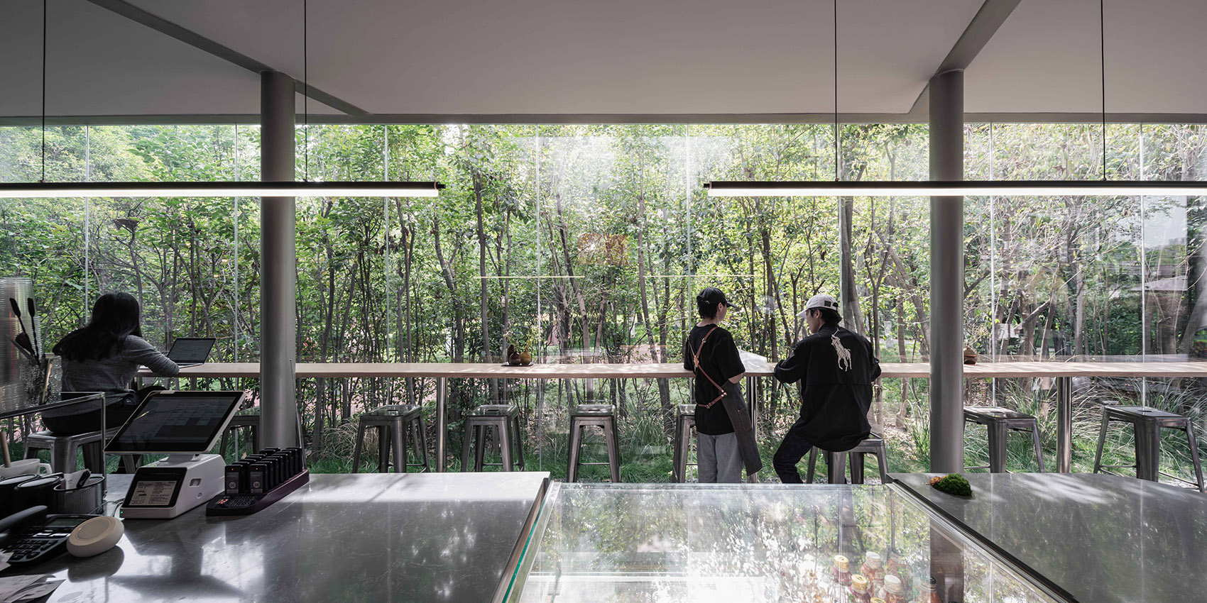 Renovation and renewal of public service facilities in Xi ‘an Urban Sports Park by Wall ...