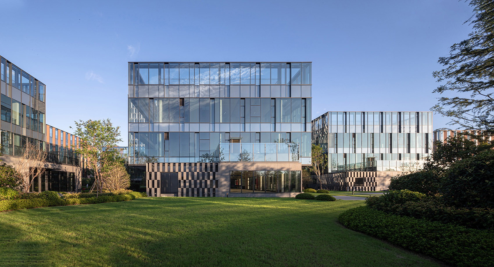 Zhangjiang AI Future Community, Shanghai by DPLUS Studio - 谷德设计网