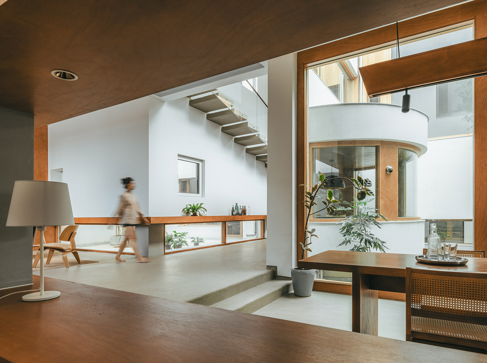 House on the Slope by Chaoffice - 谷德设计网