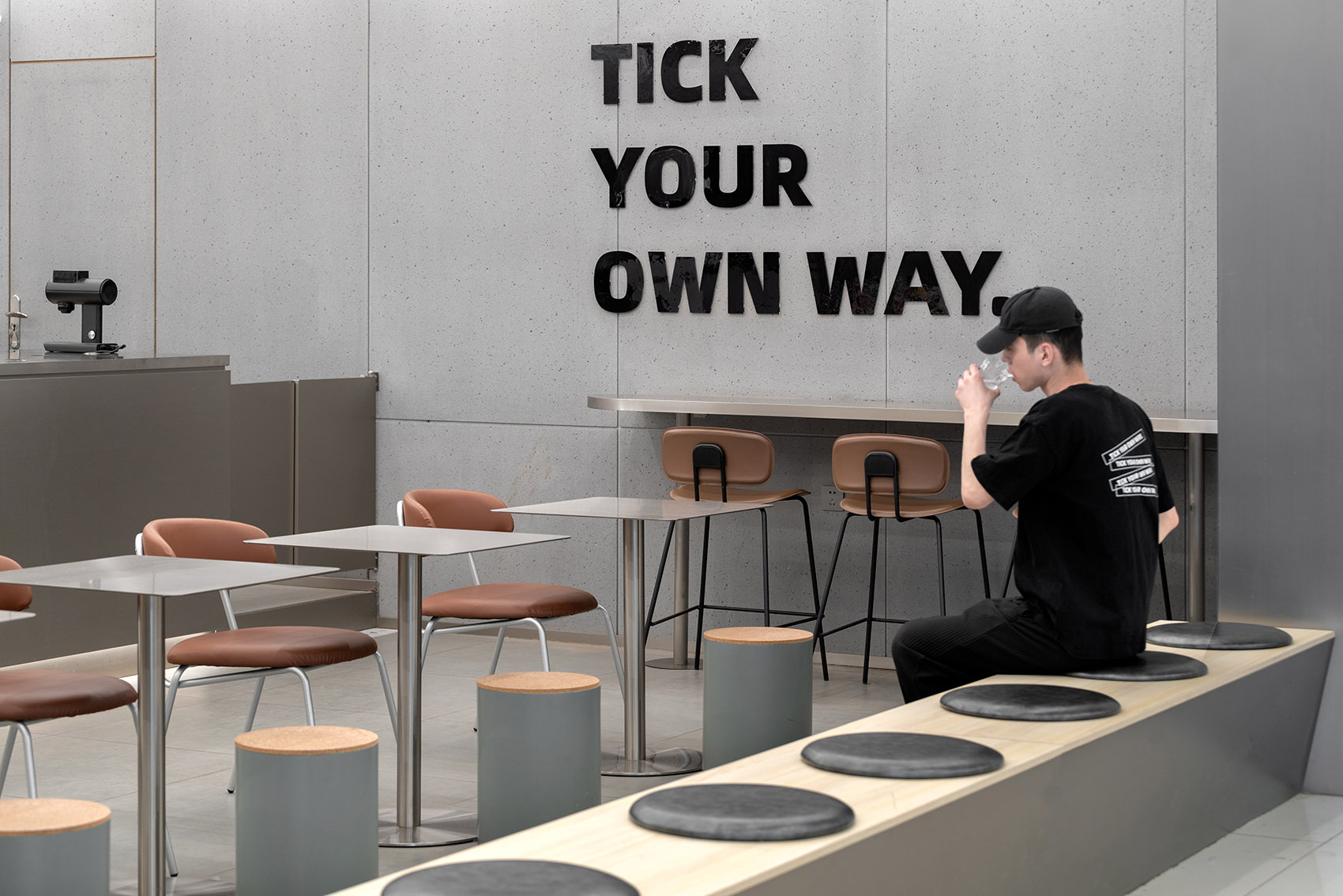Stainless Steel and Concrete-Intertwined Ticle Coffee Series by DAGA ...