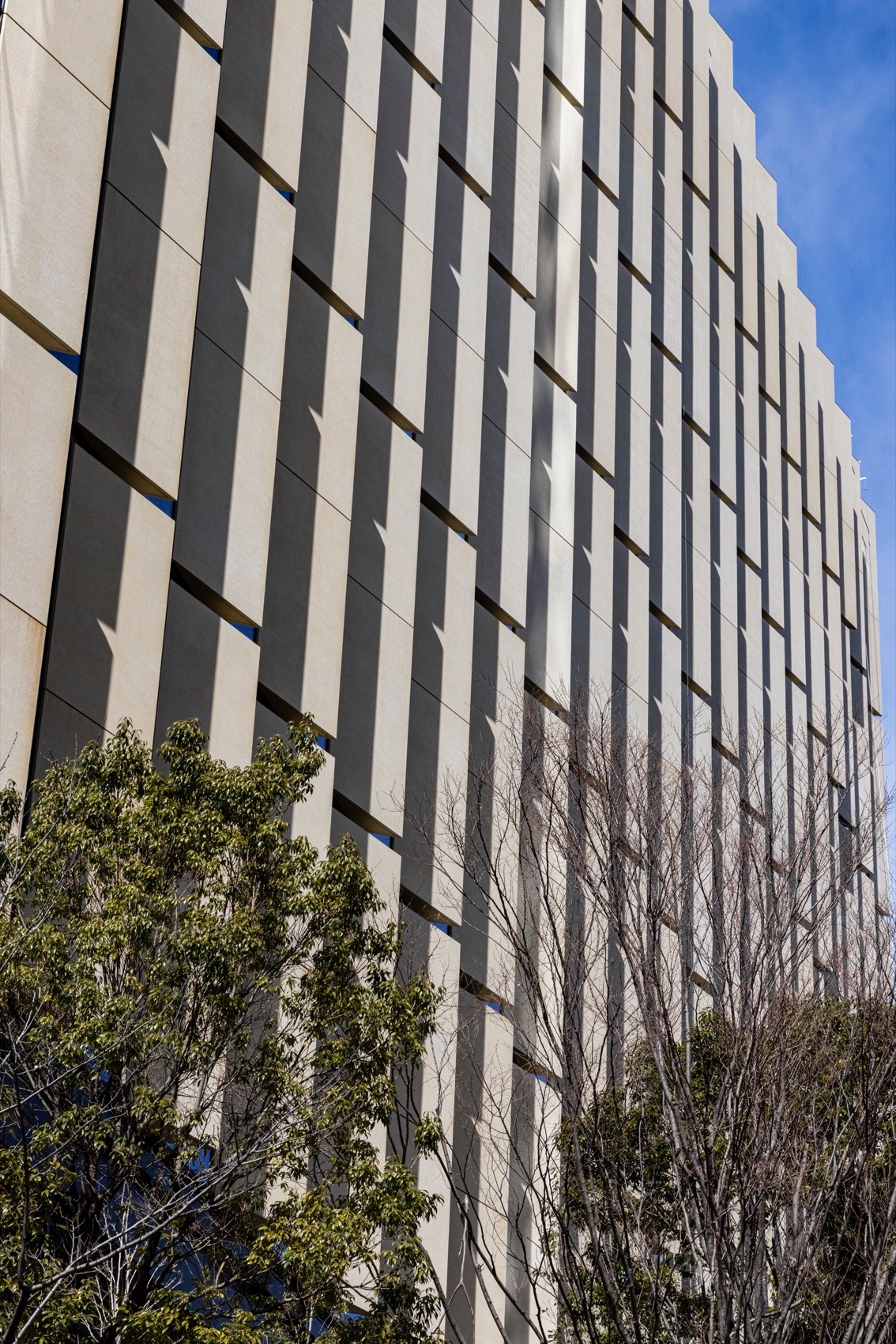 JR Meguro MARC Building by Nikken Sekkei Ltd - 谷德设计网