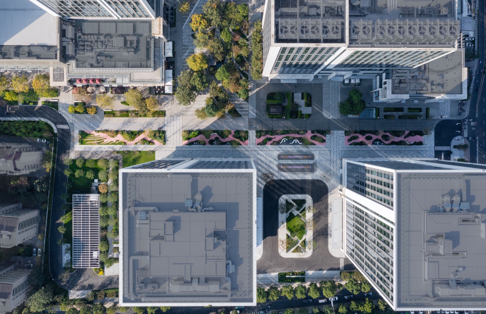 Huanglong Vanke Center Landscape Design by PERCENT LANDSCAPE DESIGN ...