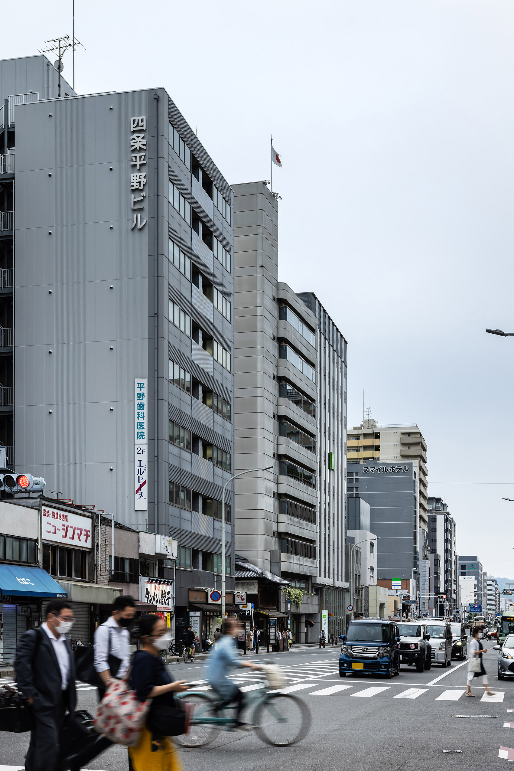 KAKKYOYAMA COMMON CENTER FOR GION FESTIVAL by Shigenori Uoya Architects ...