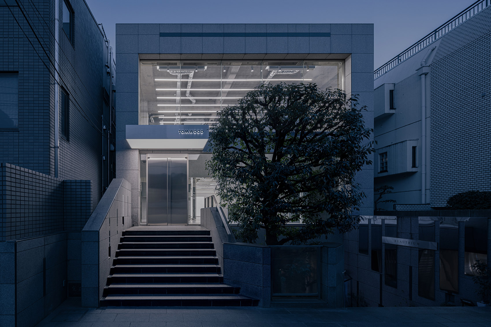 Tom Wood flagship store by Specific Generic - 谷德设计网