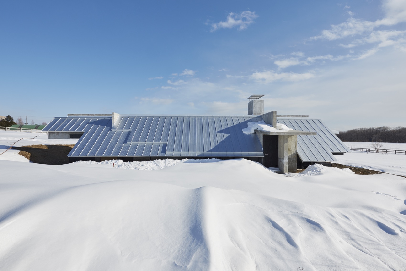 INVERTED HOUSE by Team AHO (Studio Neven Mikac Fuchs with Raphael Zuber ...