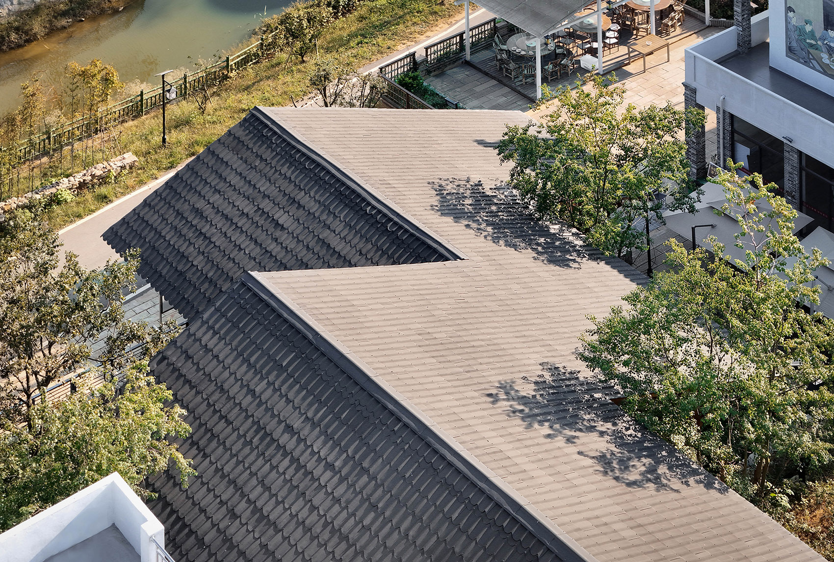 Continuous Roof – Wooden Structure in Dongyang Village by Galaxy Arch ...