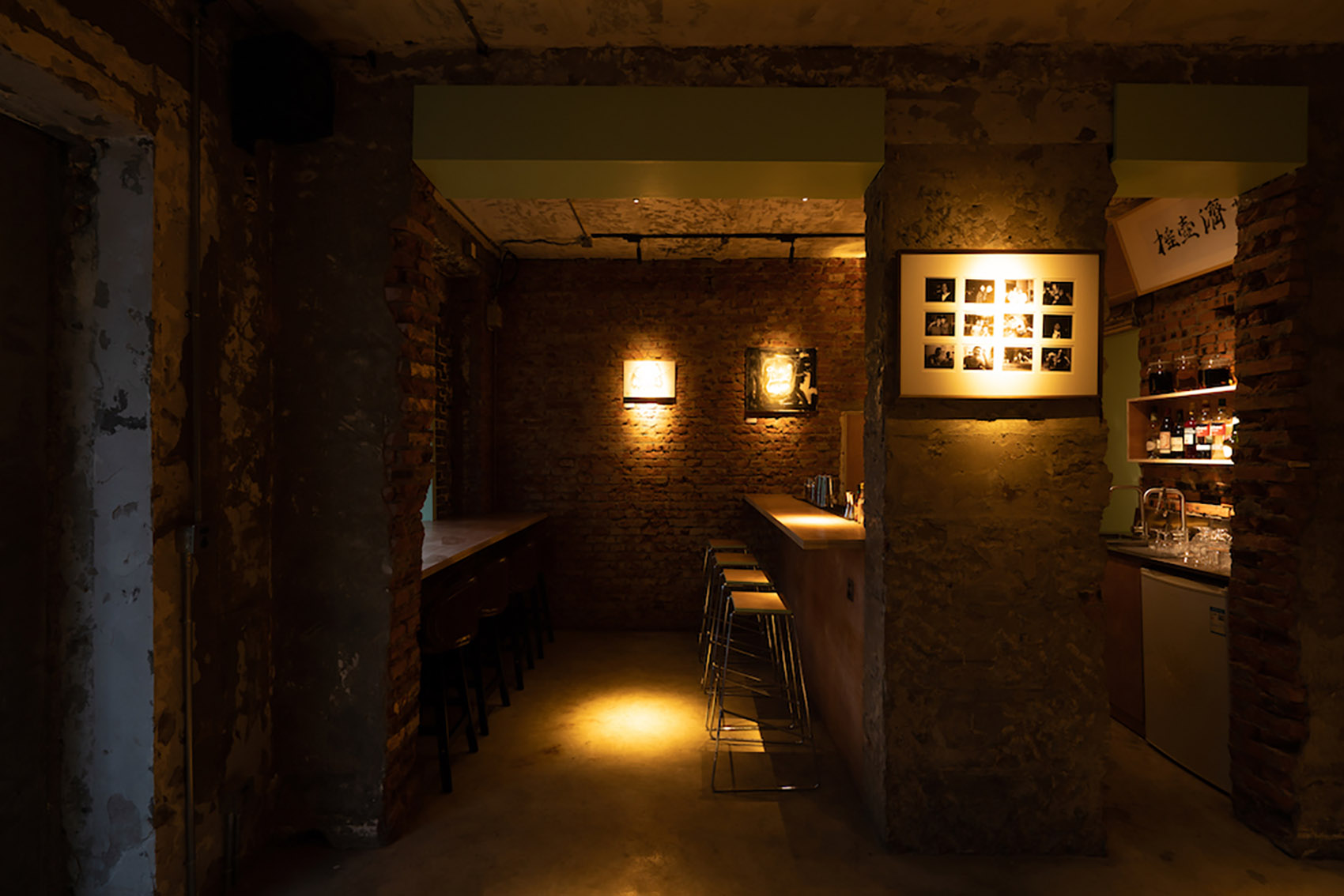 FANGLANG Hutong Community Bar Renovation by Masaya Kawashima + Daiki ...