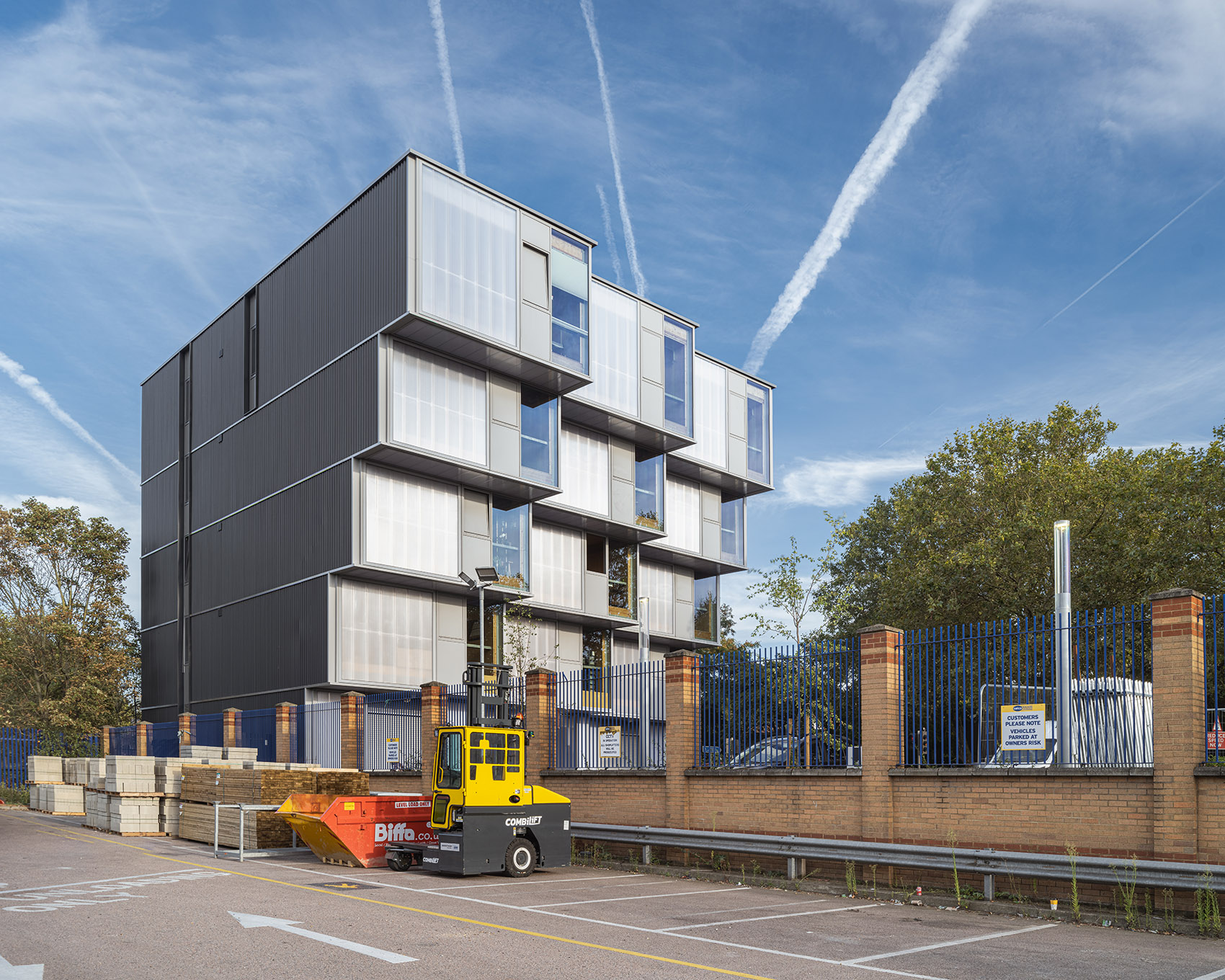 Charlton WorkStack by dRMM - 谷德设计网