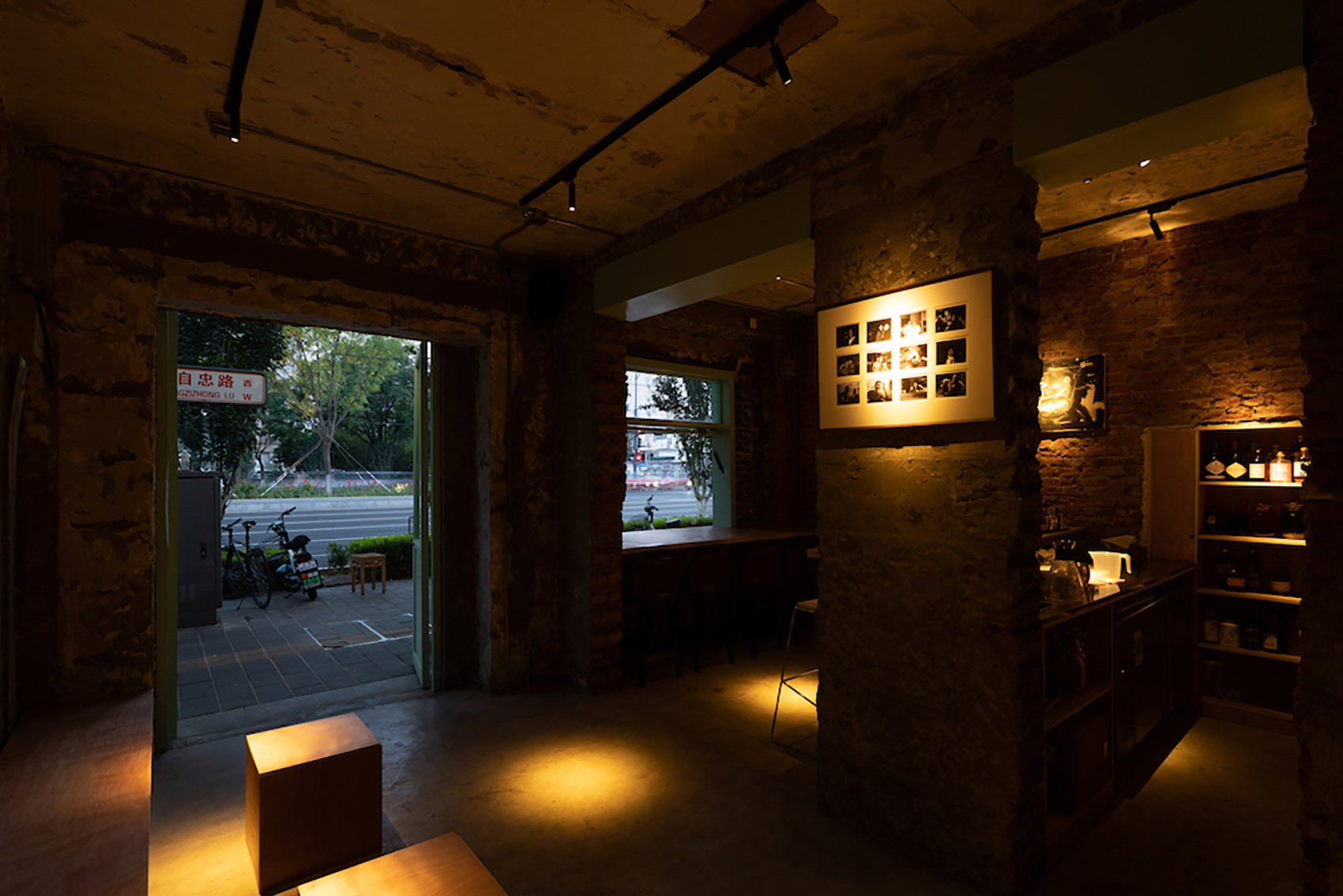 FANGLANG Hutong Community Bar Renovation by Masaya Kawashima + Daiki ...