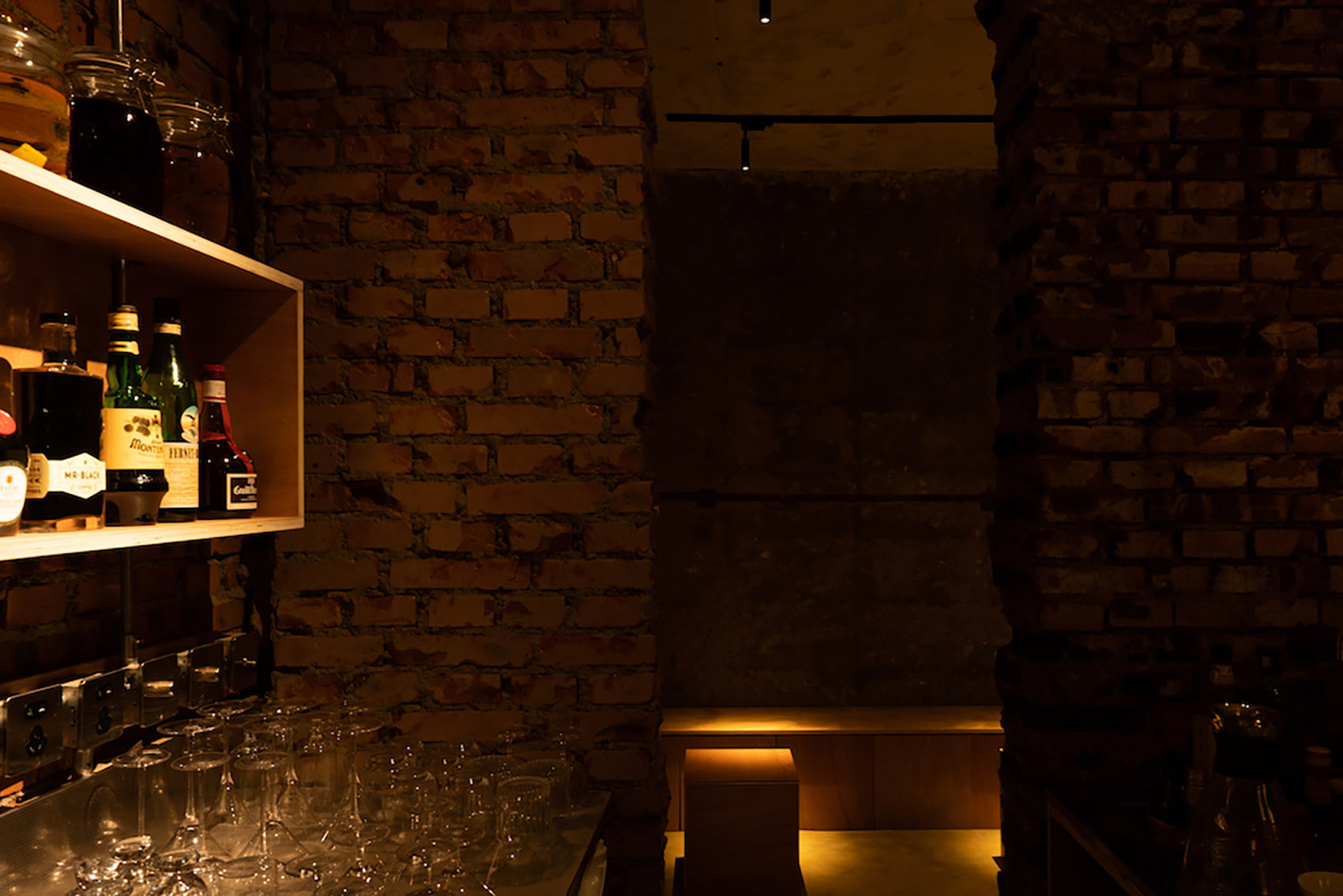FANGLANG Hutong Community Bar Renovation by Masaya Kawashima + Daiki ...