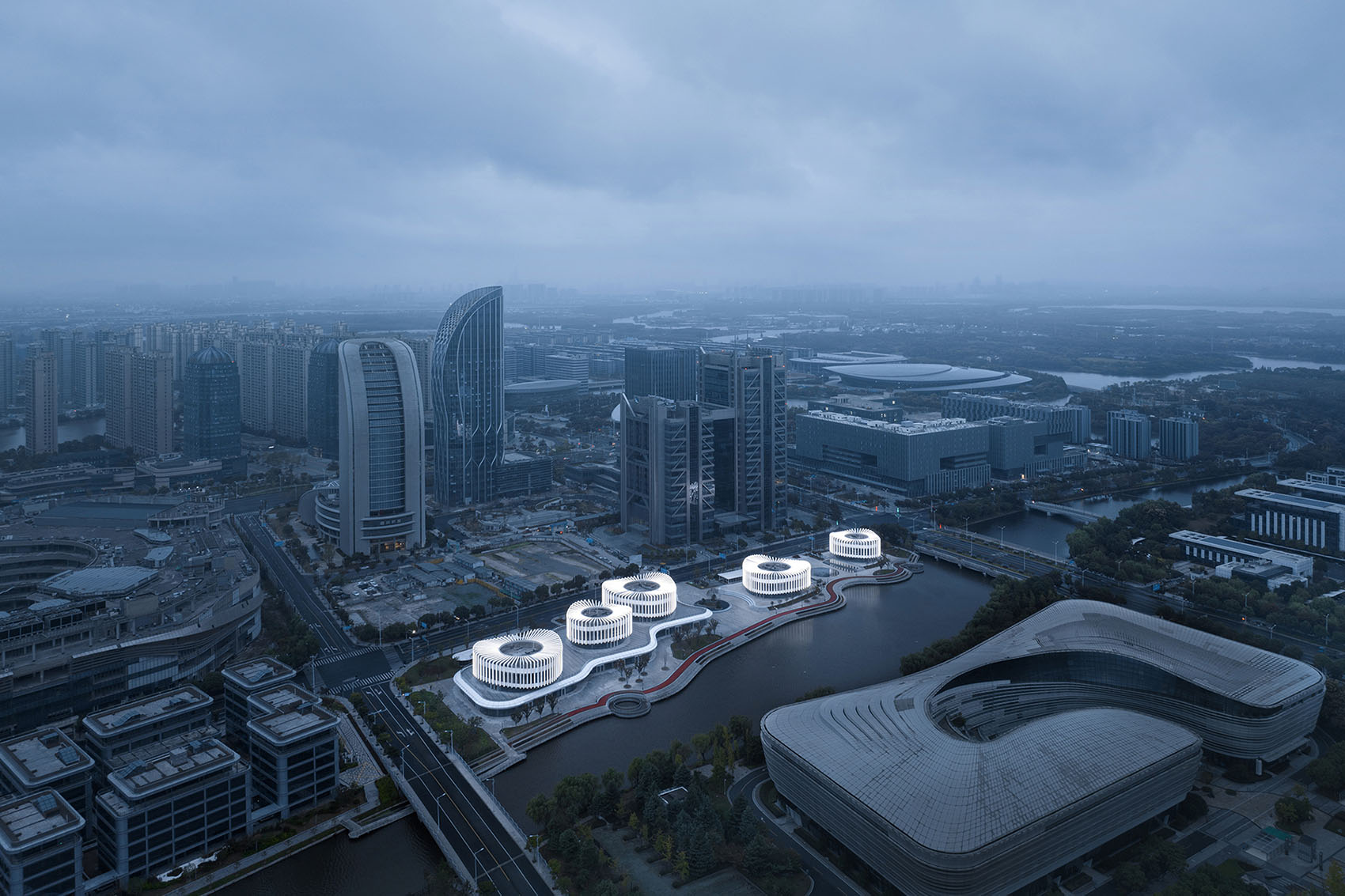 The Orchids:Nine Flow Riverside Art Mall by United Units Architects - 谷德设计网