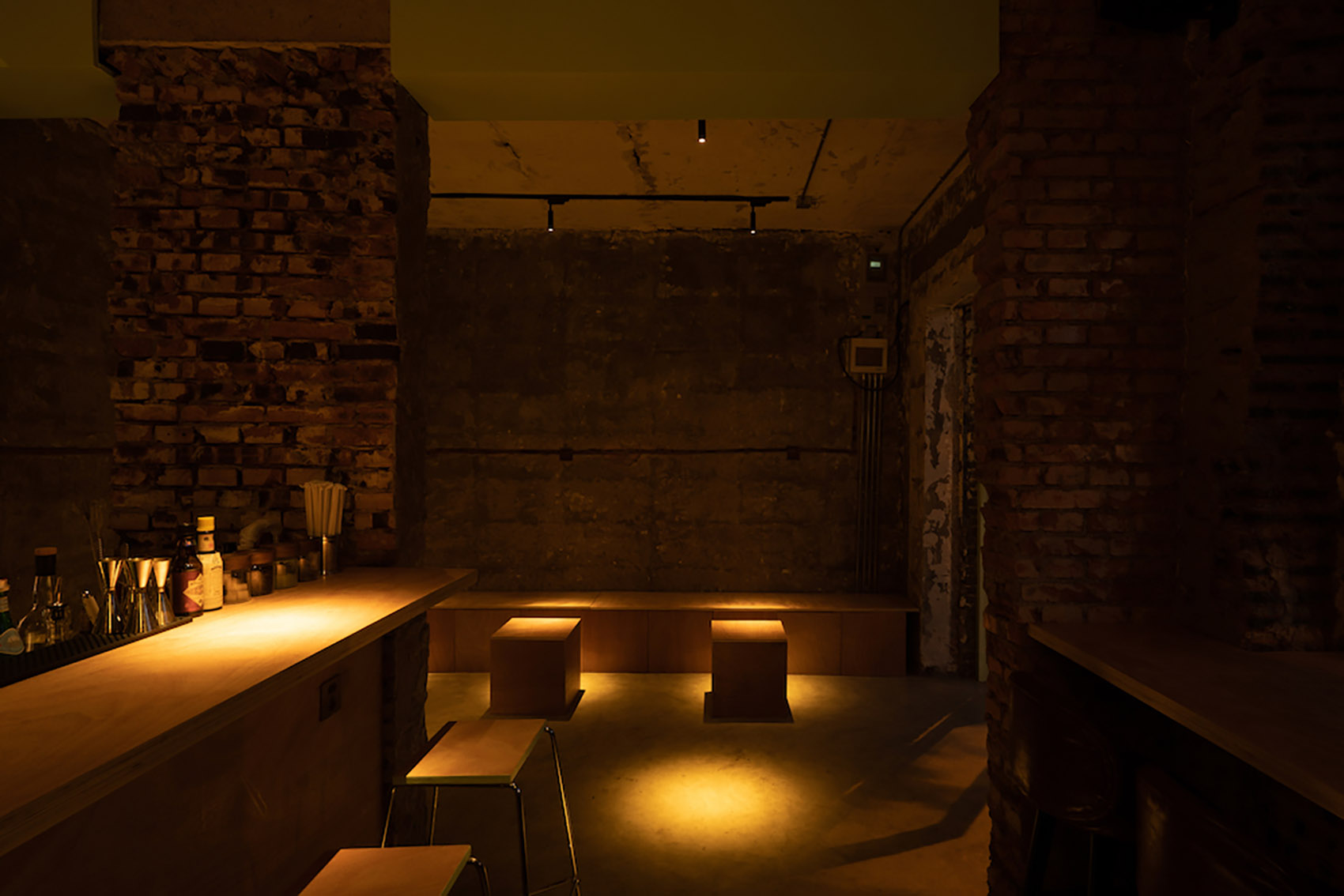 FANGLANG Hutong Community Bar Renovation by Masaya Kawashima + Daiki ...