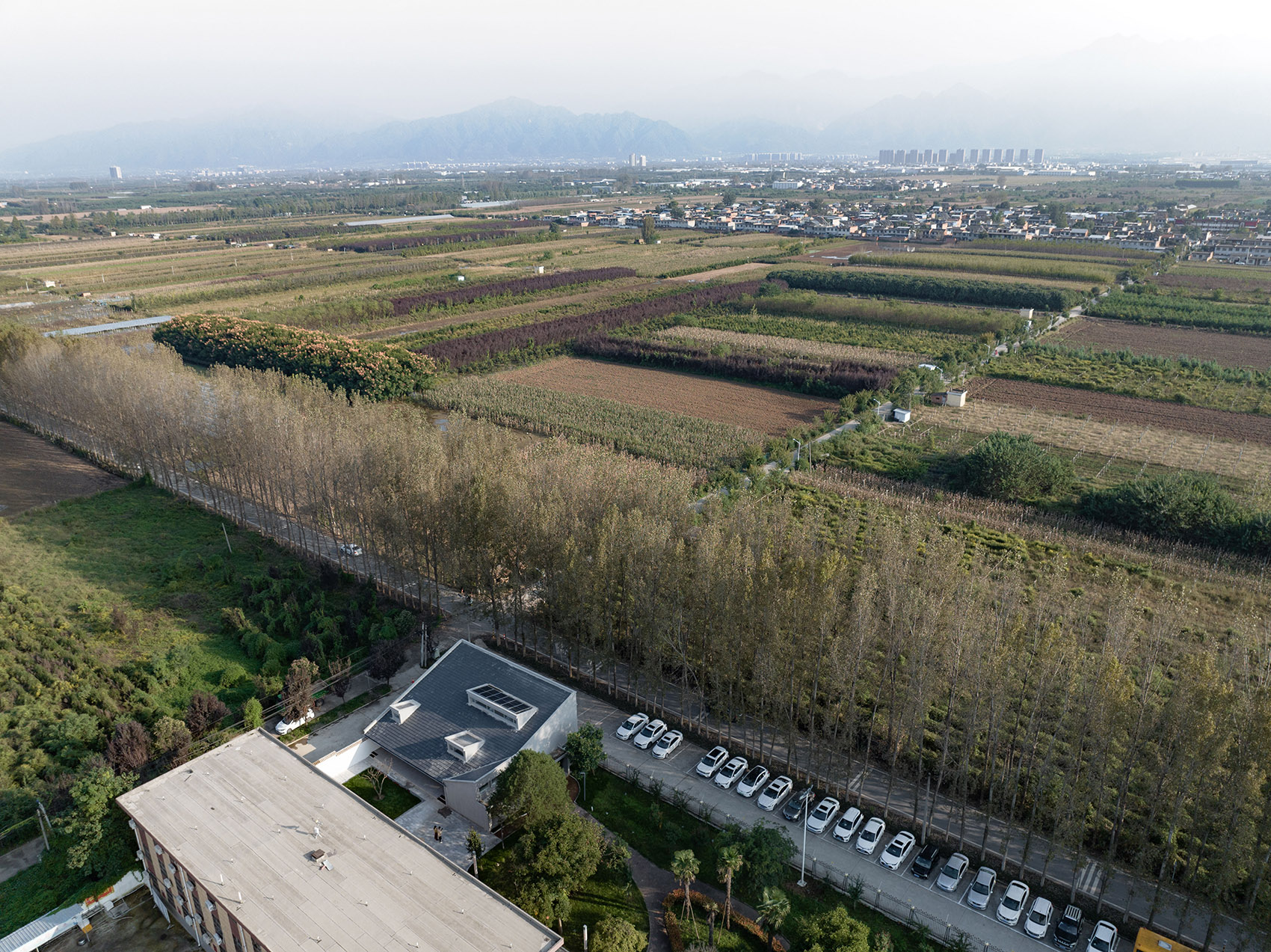 Qinfeng Library for Shaanxi Hope Project by Wall Architects of XAUAT ...