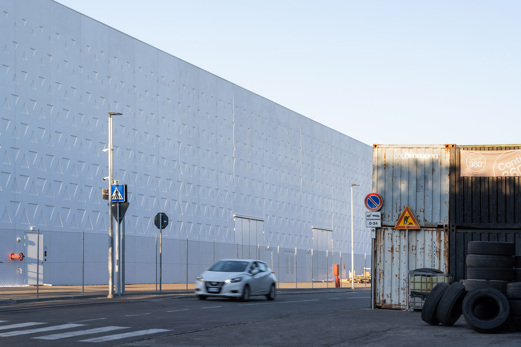 Building S R & D Tetra Pak Modena Campus by ZPZ Partners - 谷德设计网
