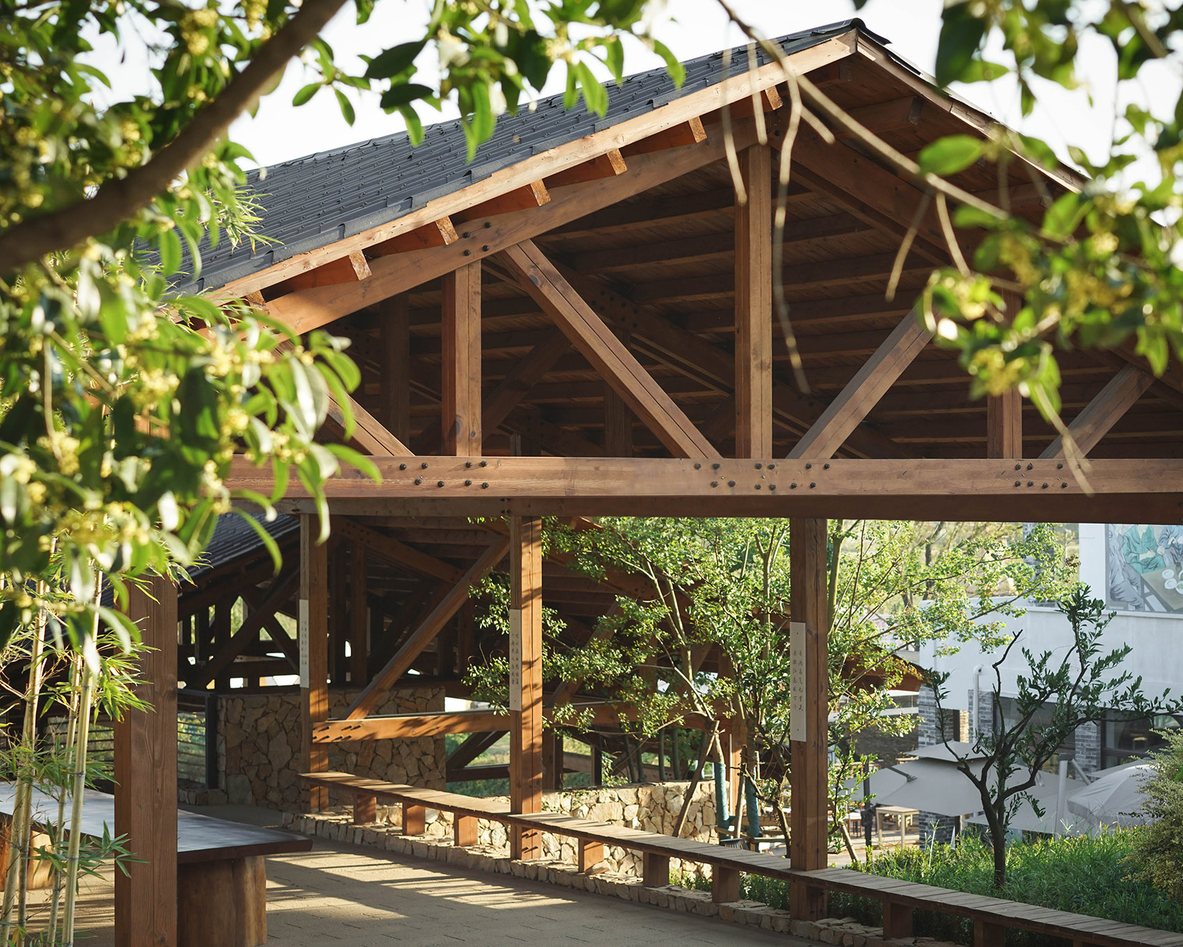 Continuous Roof – Wooden Structure in Dongyang Village by Galaxy Arch ...