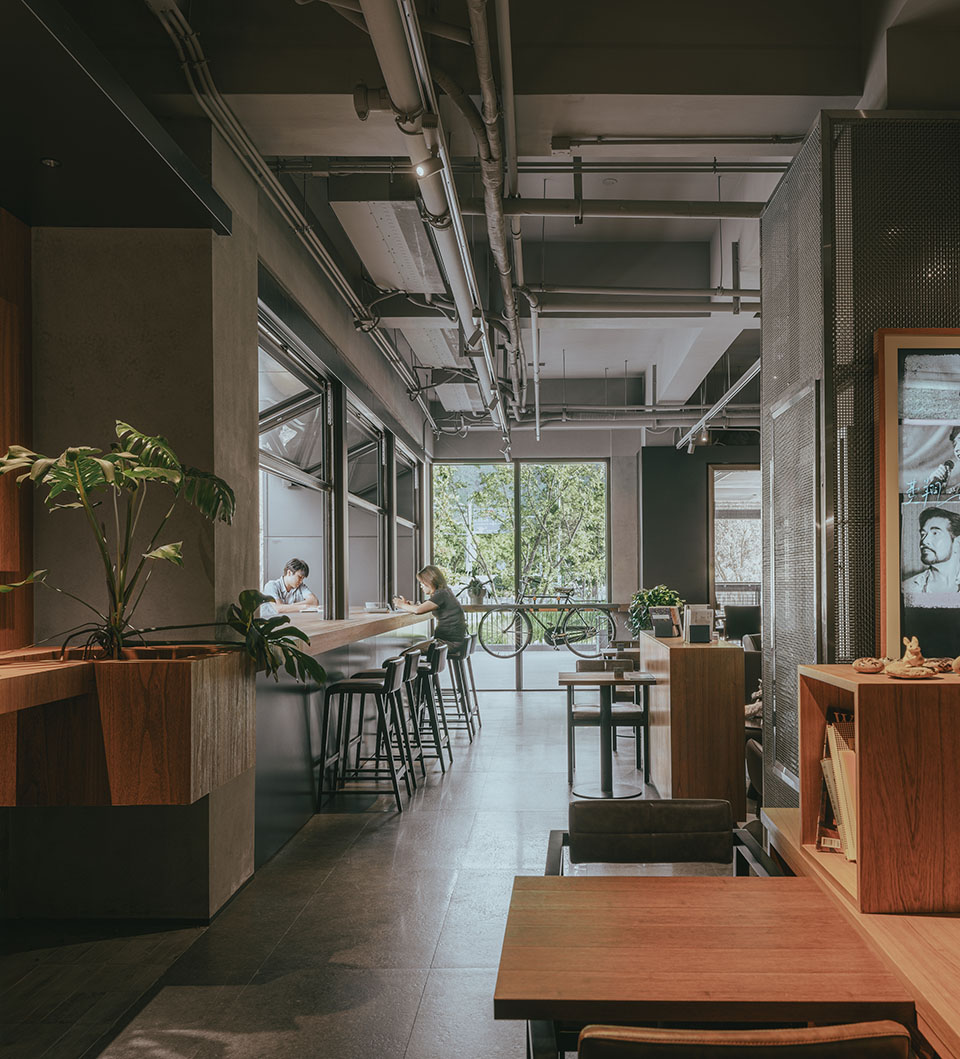 TANKO One Way Space and the 13th Bistro by BUZZ Architects - 谷德设计网