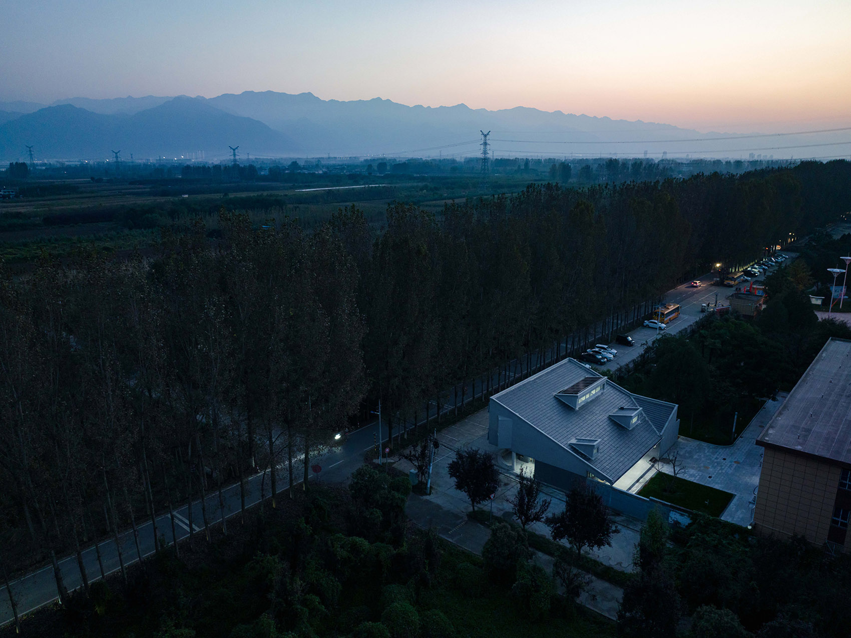 Qinfeng Library for Shaanxi Hope Project by Wall Architects of XAUAT ...