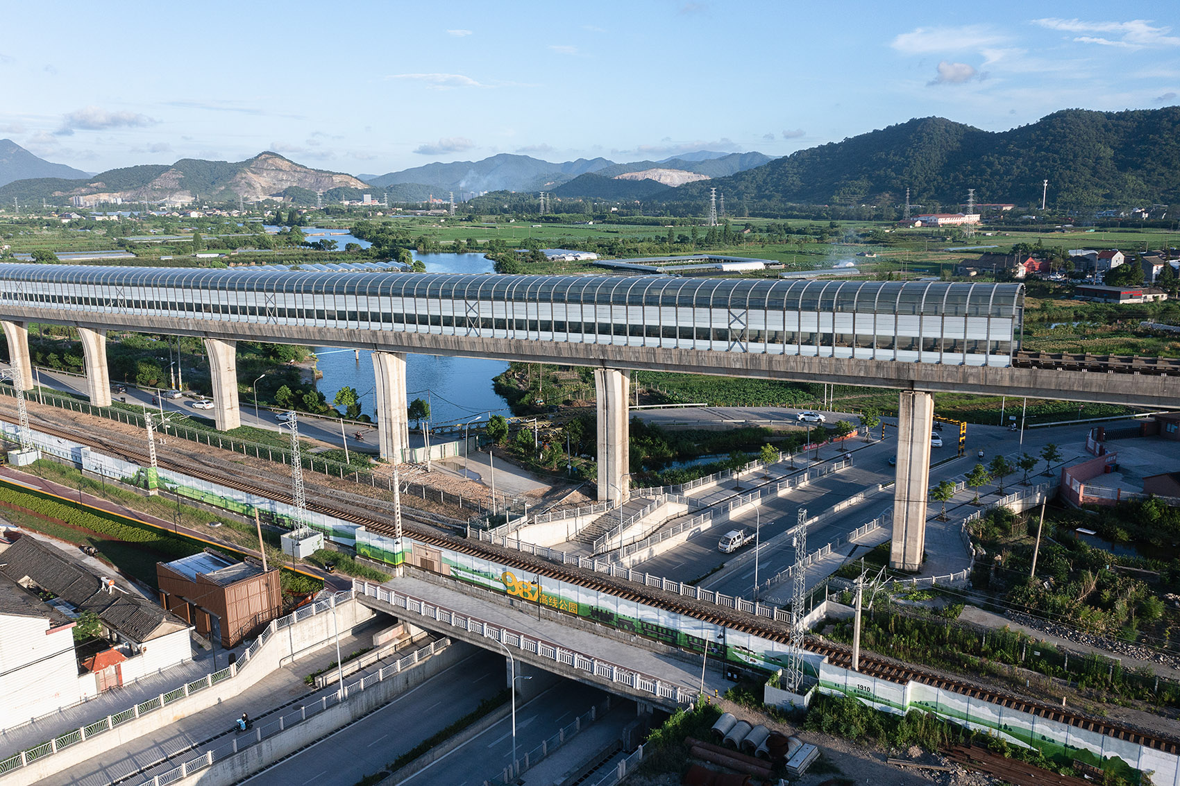 Wuxiang 987 High Line Park by Ningbo Urban Construction Design ...