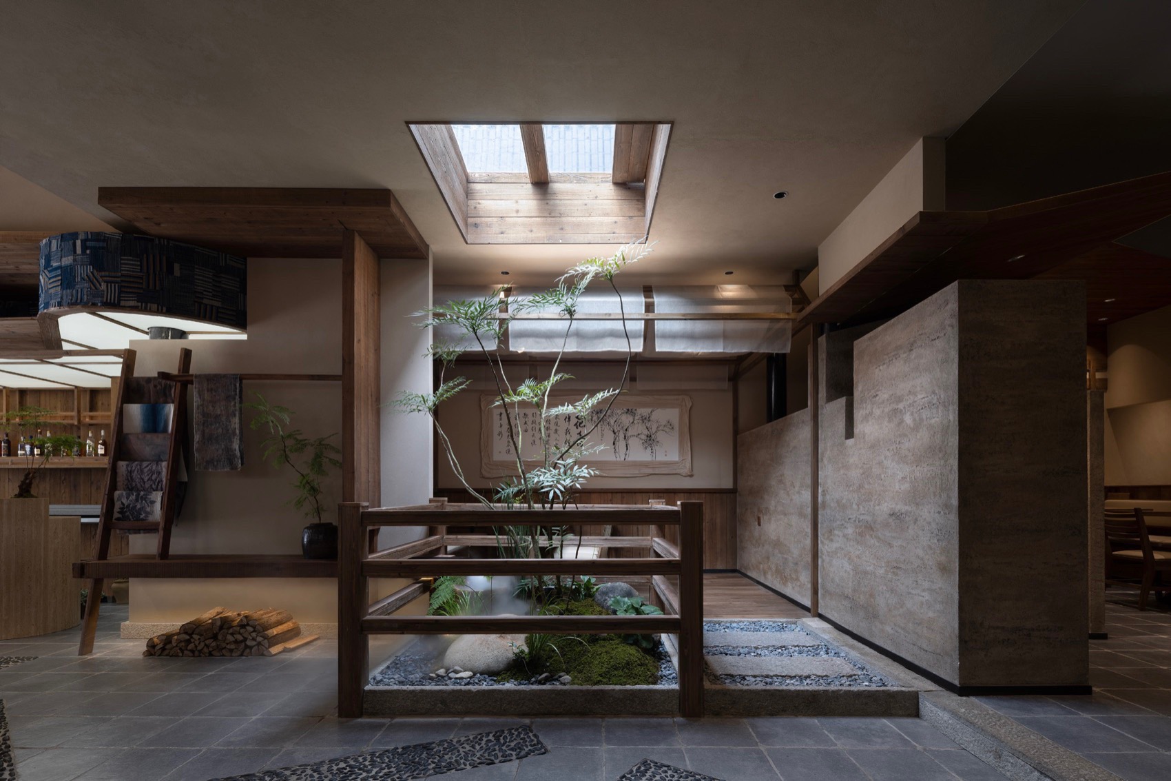 Miss Chow’s Time by OYTT Design - 谷德设计网