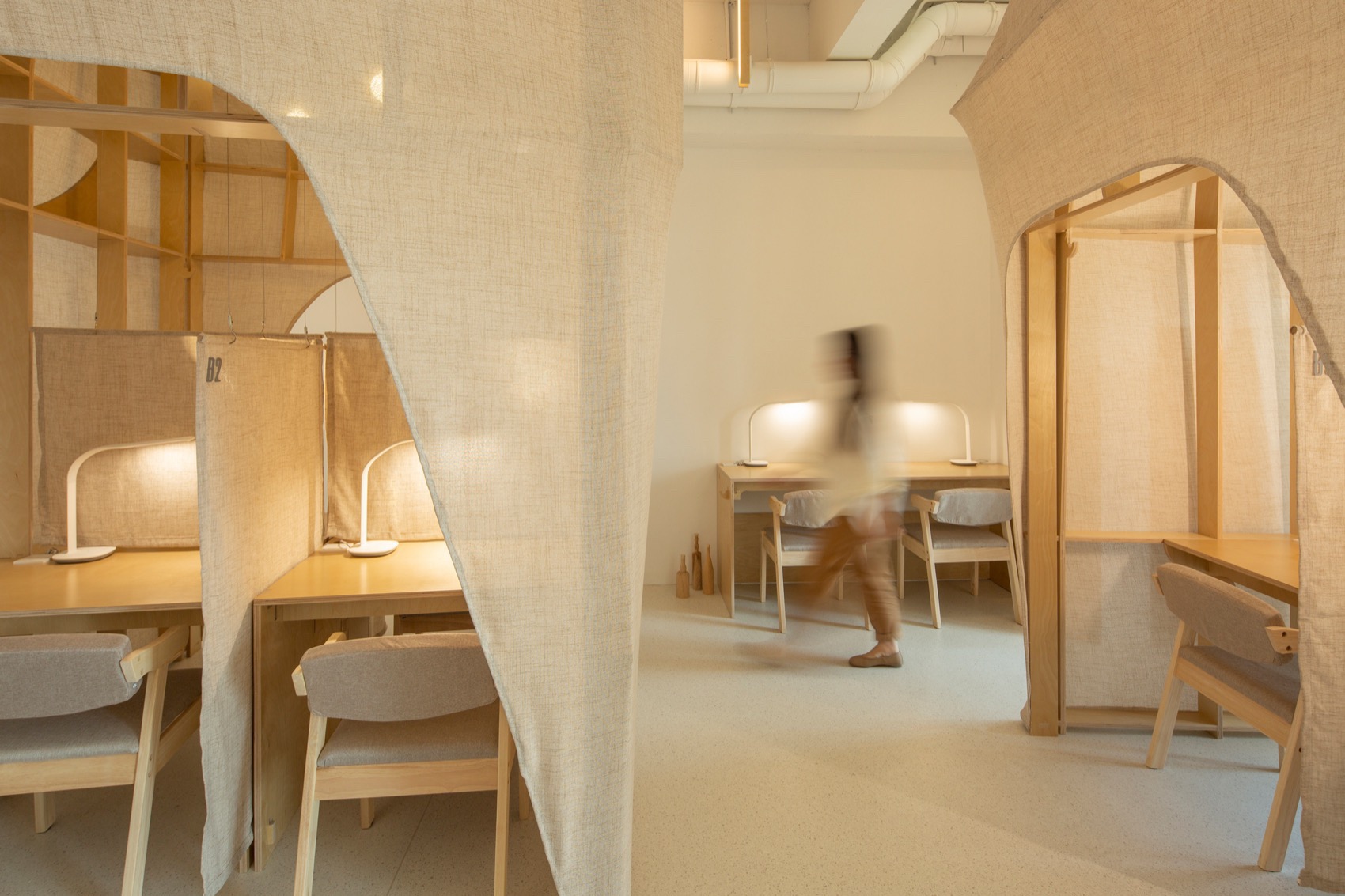 Skyline Study Studio by Atelier d’More - 谷德设计网