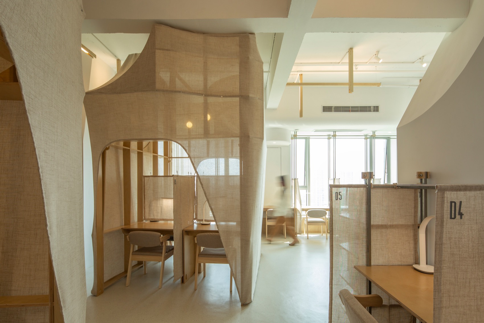 Skyline Study Studio by Atelier d’More - 谷德设计网