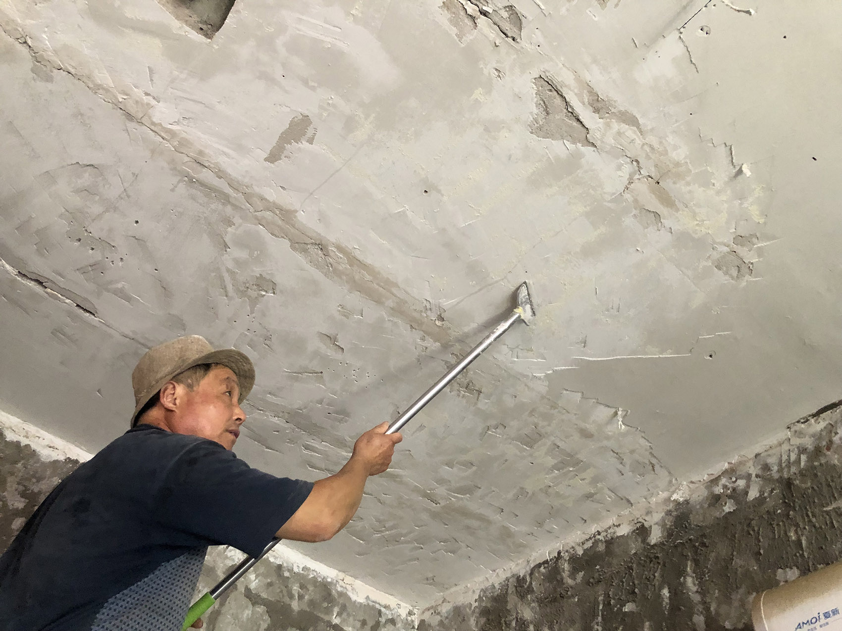 FANGLANG Hutong Community Bar Renovation by Masaya Kawashima + Daiki ...