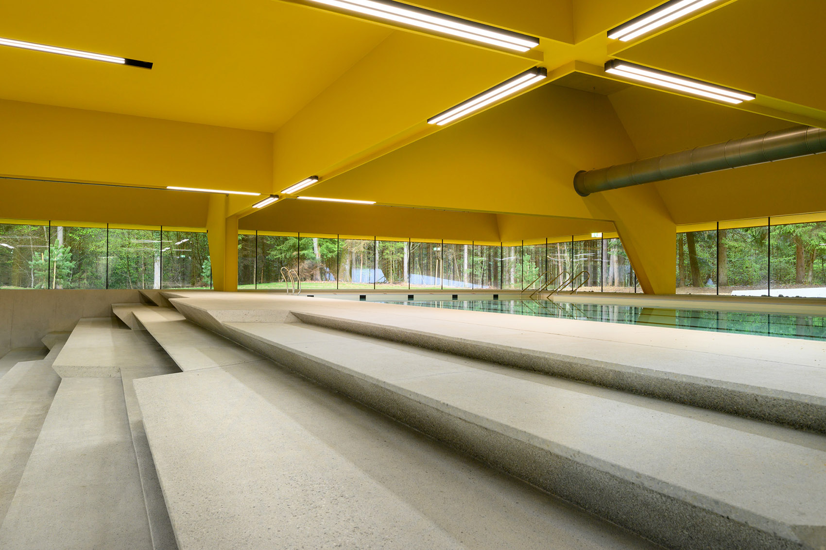 ČEŠČA VAS Pool Complex by ENOTA - 谷德设计网